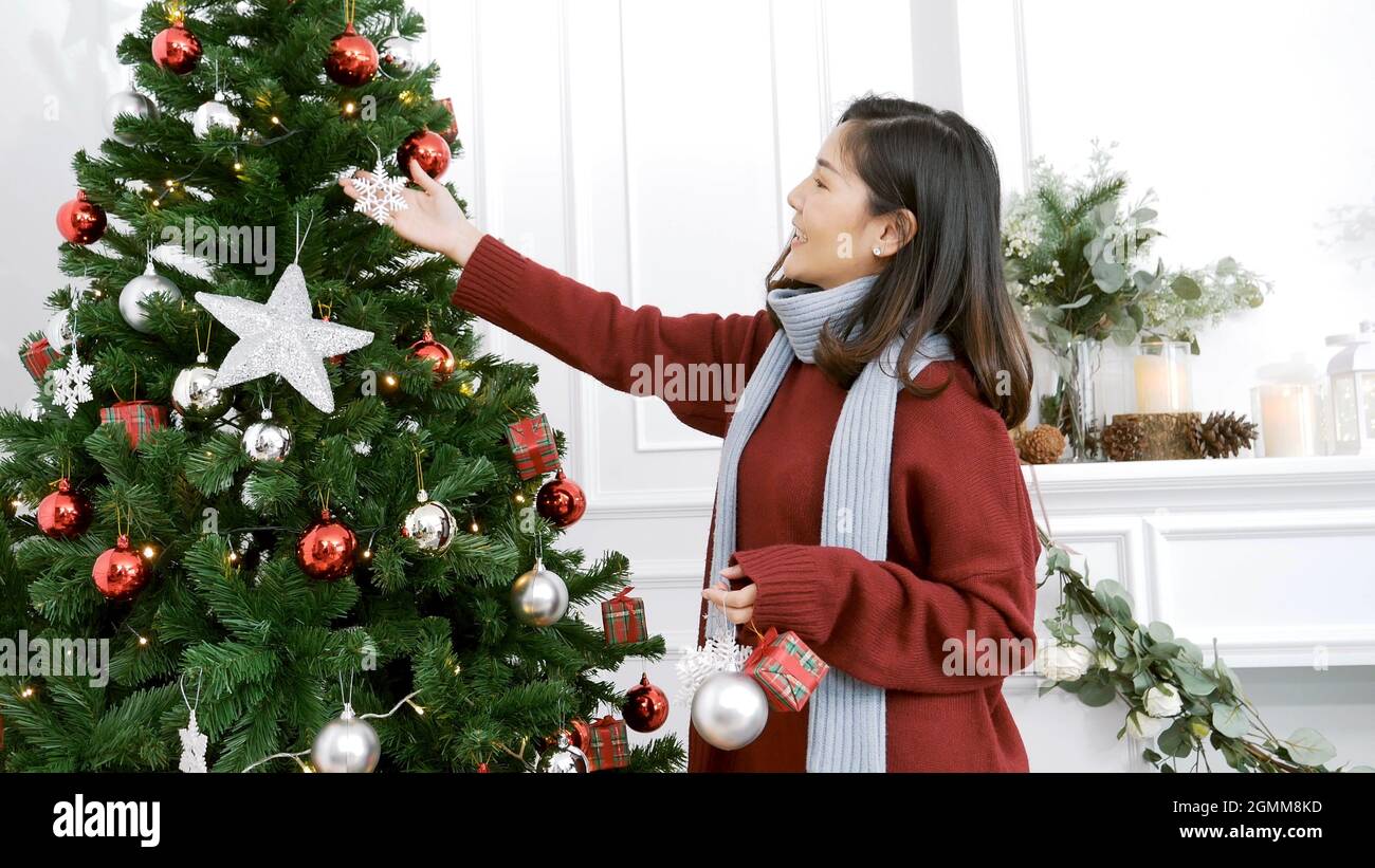 Gold decorate hi-res stock photography and images - Alamy