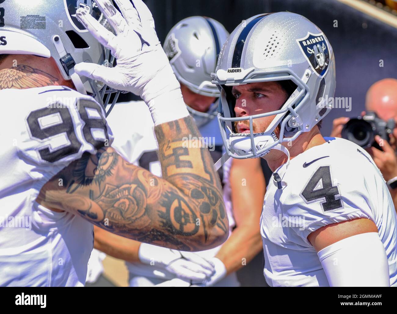 Maxx crosby hi-res stock photography and images - Alamy