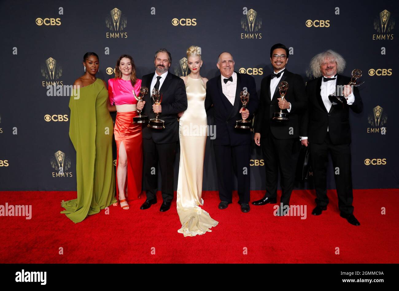 Anya taylor joy the queens gambit hi-res stock photography and images ...