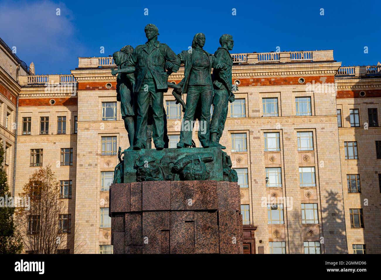 Russia university student statue hi-res stock photography and images ...