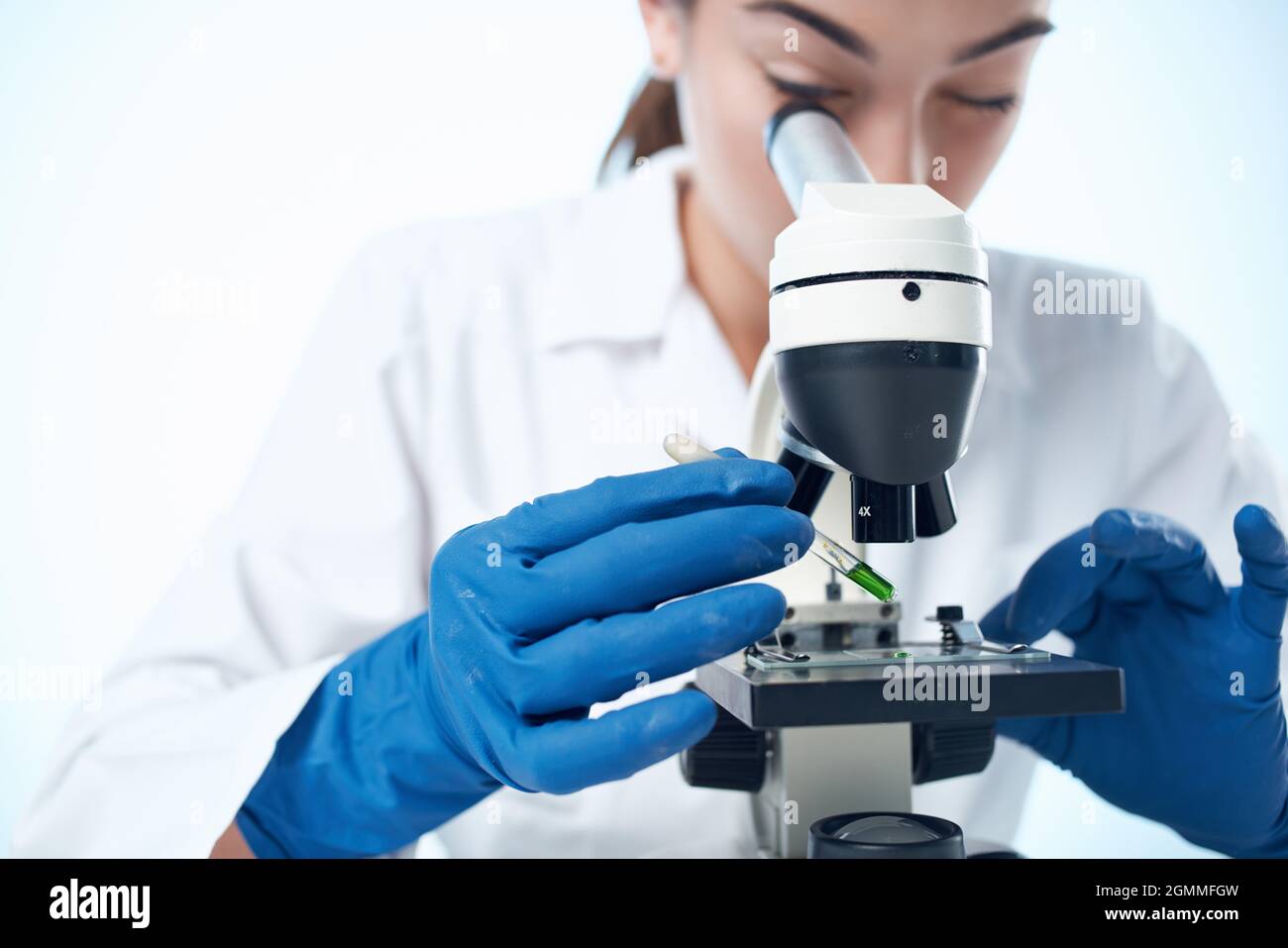 woman scientist biologist research diagnostics technology Stock Photo ...