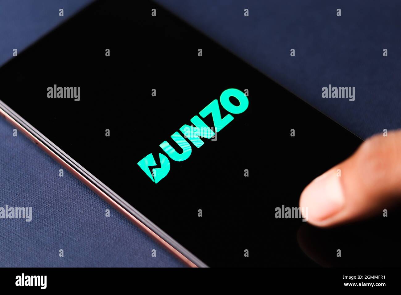 West Bangal, India - August 21, 2021 : Dunzo logo on phone screen stock ...
