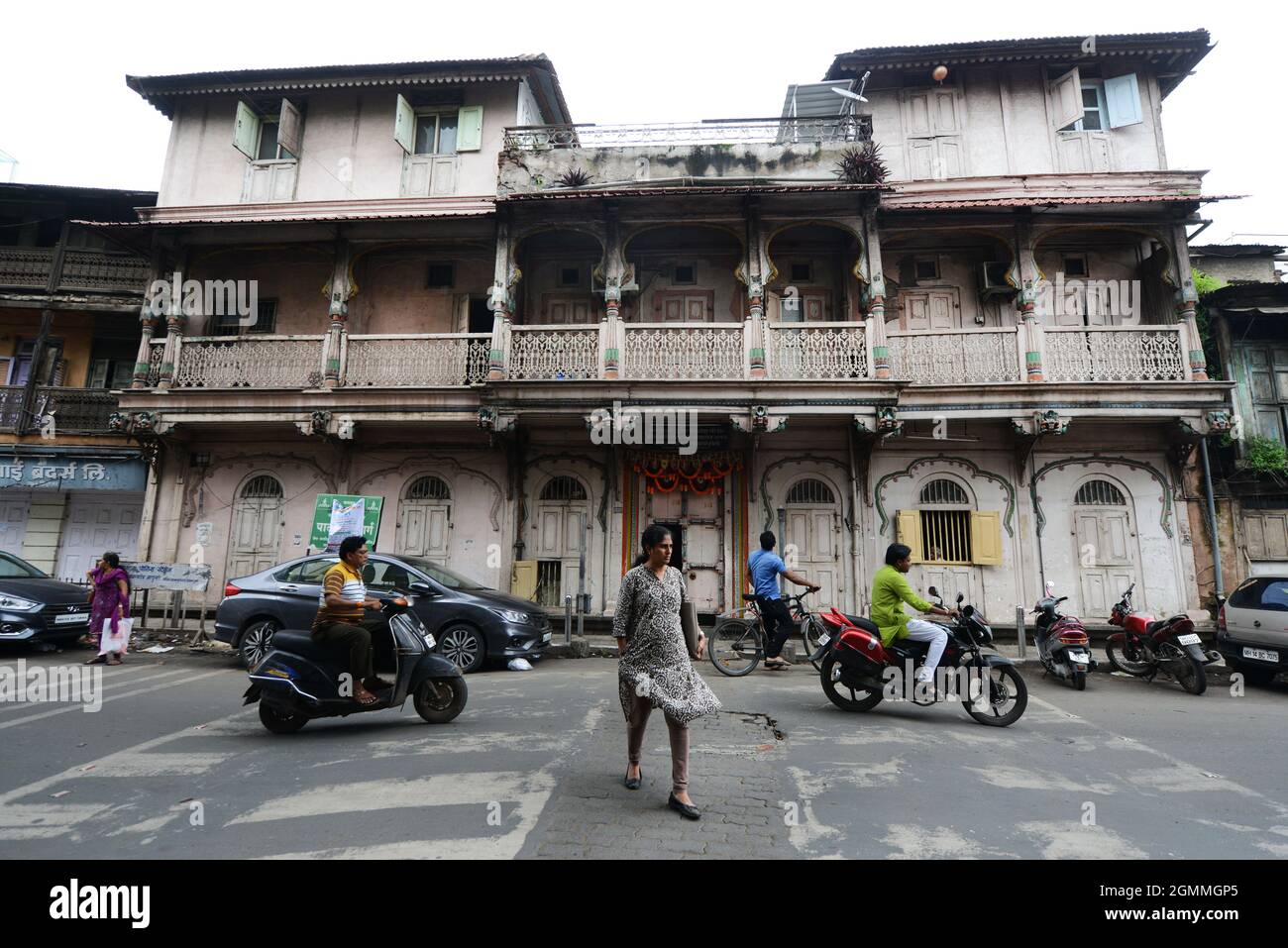 Shri Hariyaji Maharajanchi Haveli building in Pune, India Stock Photo ...