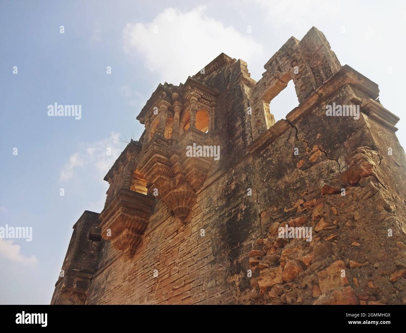 ruins of roha fort bhuj gujarat Stock Photo - Alamy