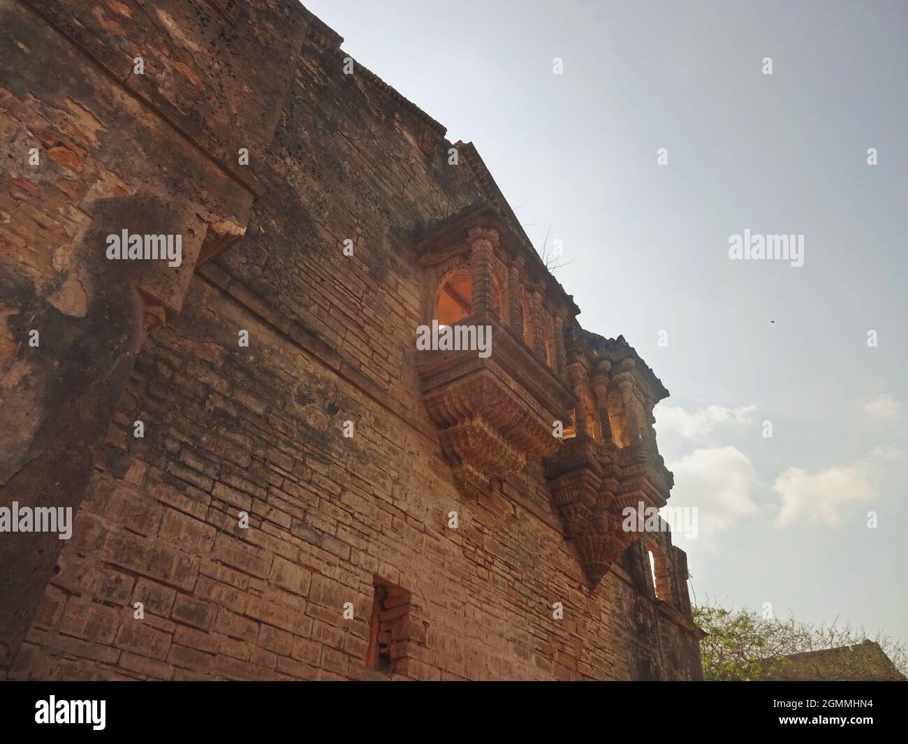 ruins of roha fort bhuj gujarat Stock Photo - Alamy