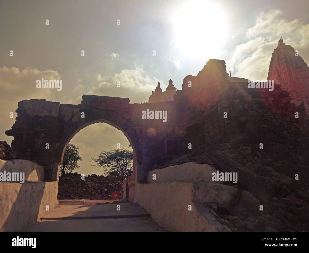 ruins of roha fort bhuj gujarat Stock Photo - Alamy