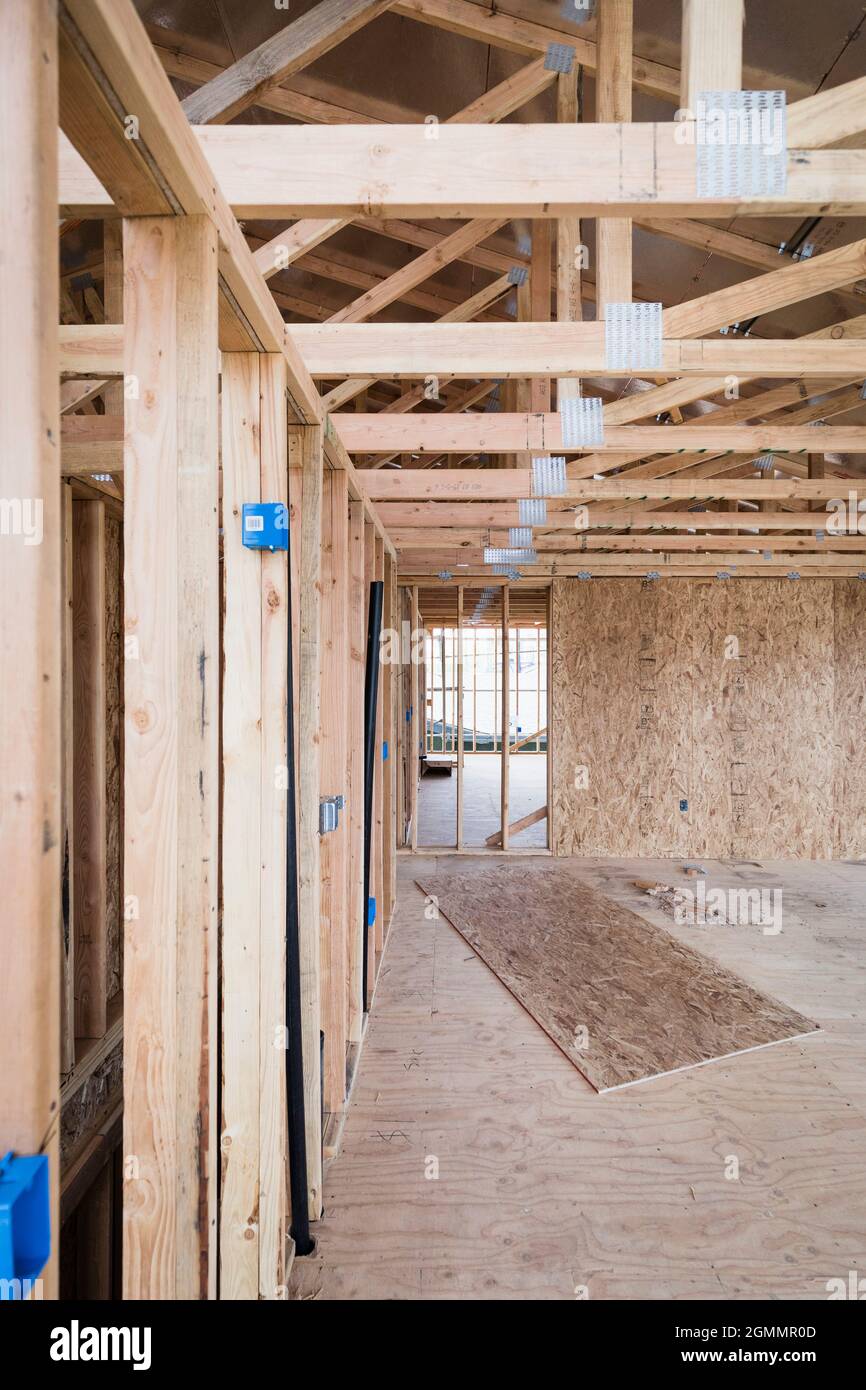 Construction frame hi-res stock photography and images - Alamy