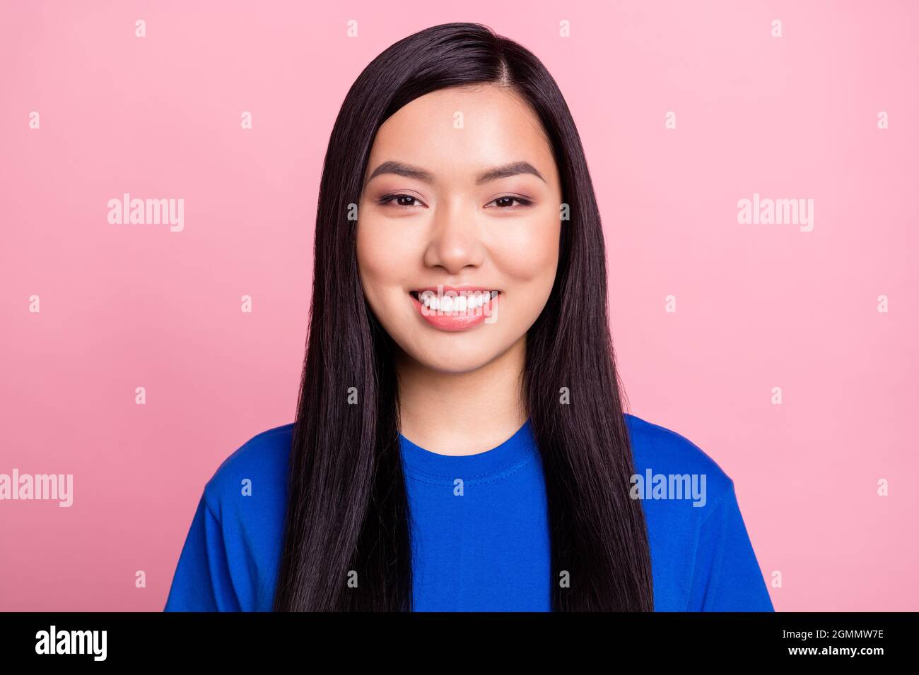 Photo of young happy positive pretty woman smile good mood casual ...