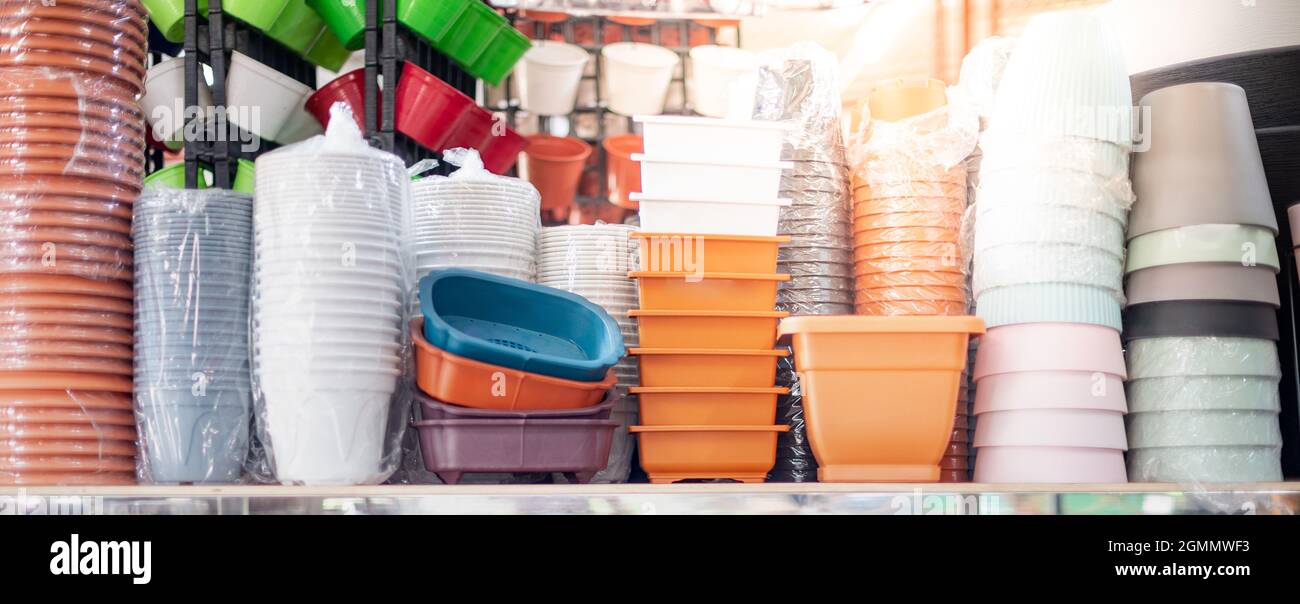 Various color plastic pot hi-res stock photography and images - Alamy