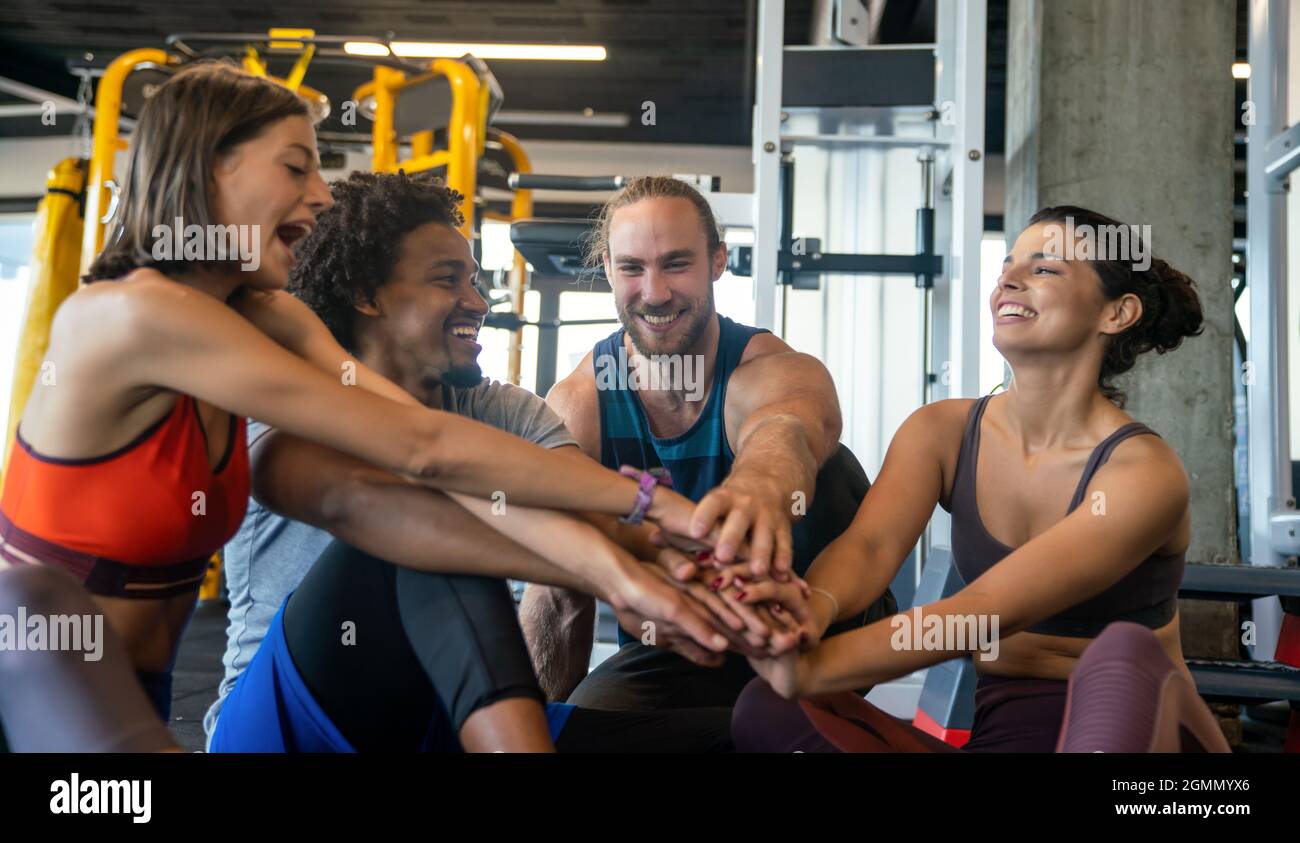 Team exercise hi-res stock photography and images - Alamy