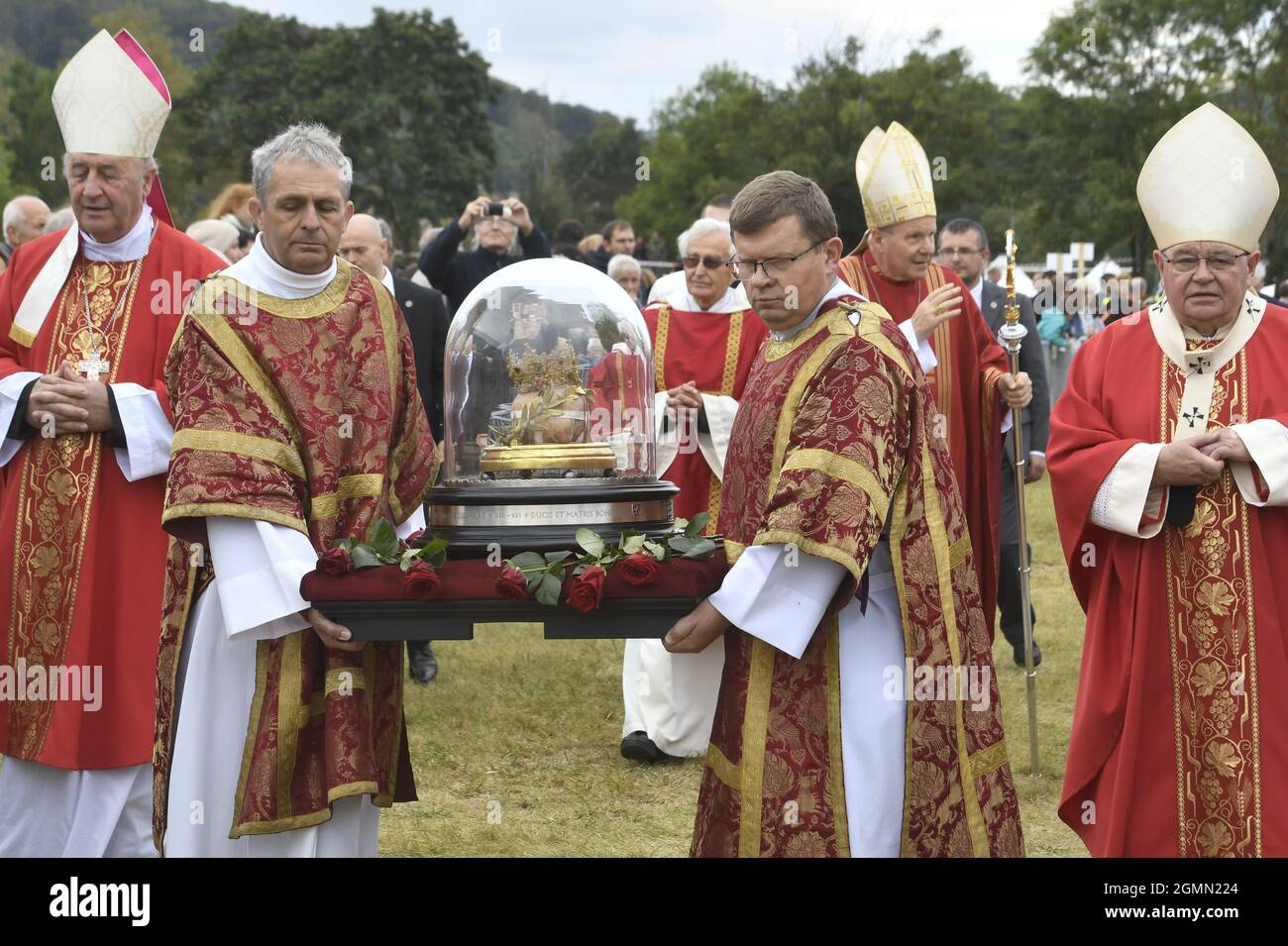 Mutual death hi-res stock photography and images - Alamy