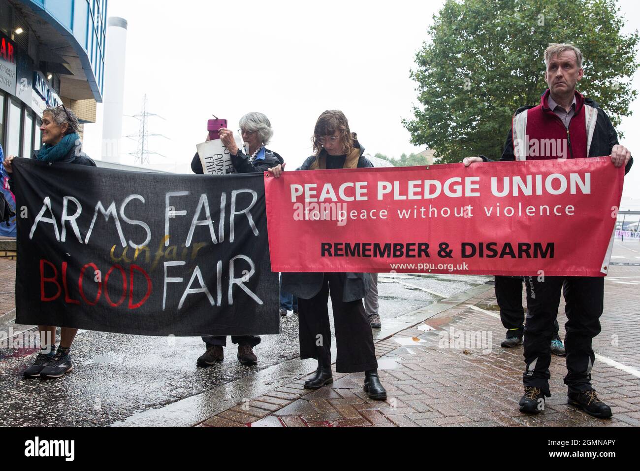 Peace pledge banner hi-res stock photography and images - Alamy