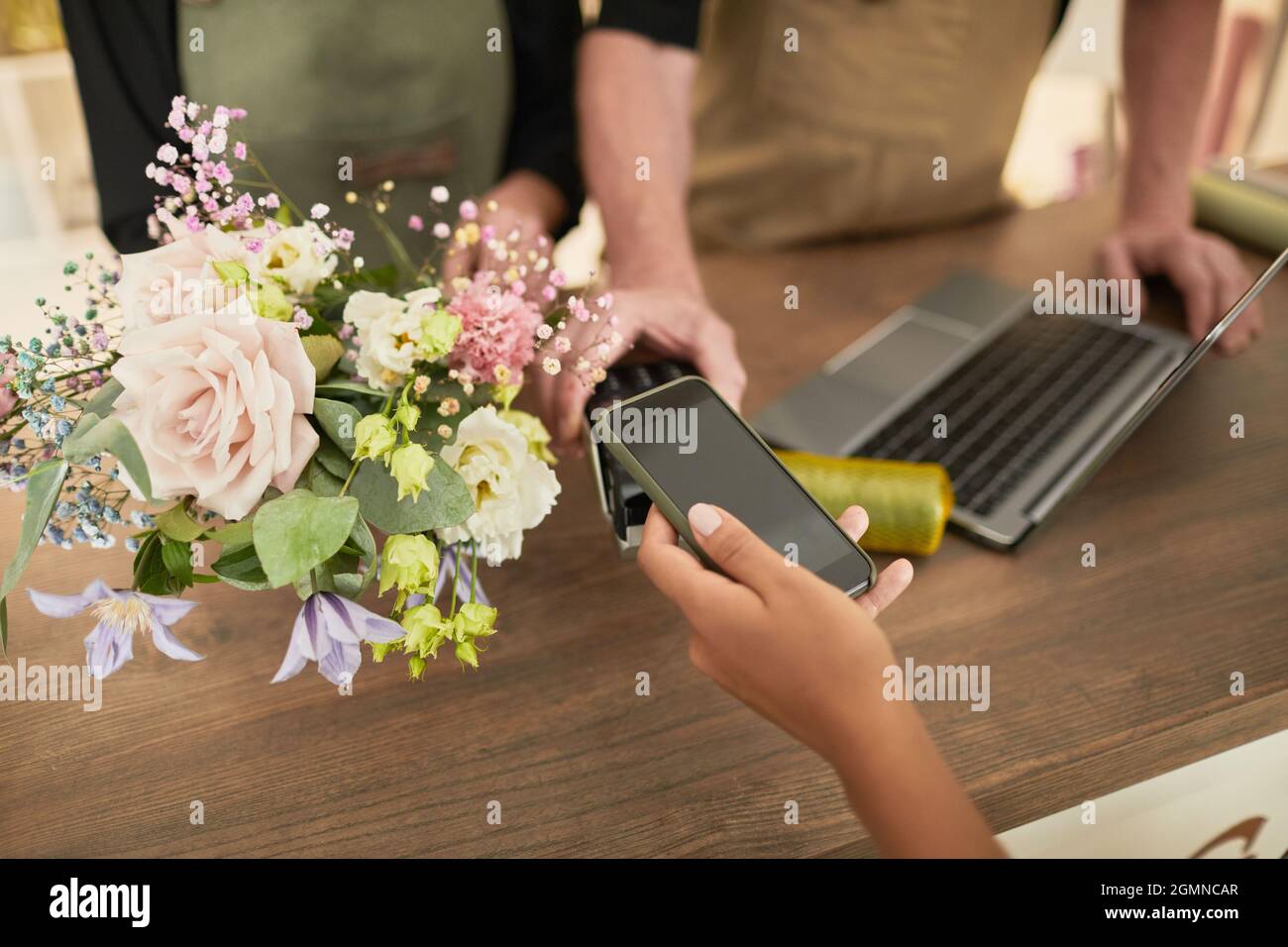 Using smartphone composition hi-res stock photography and images - Alamy