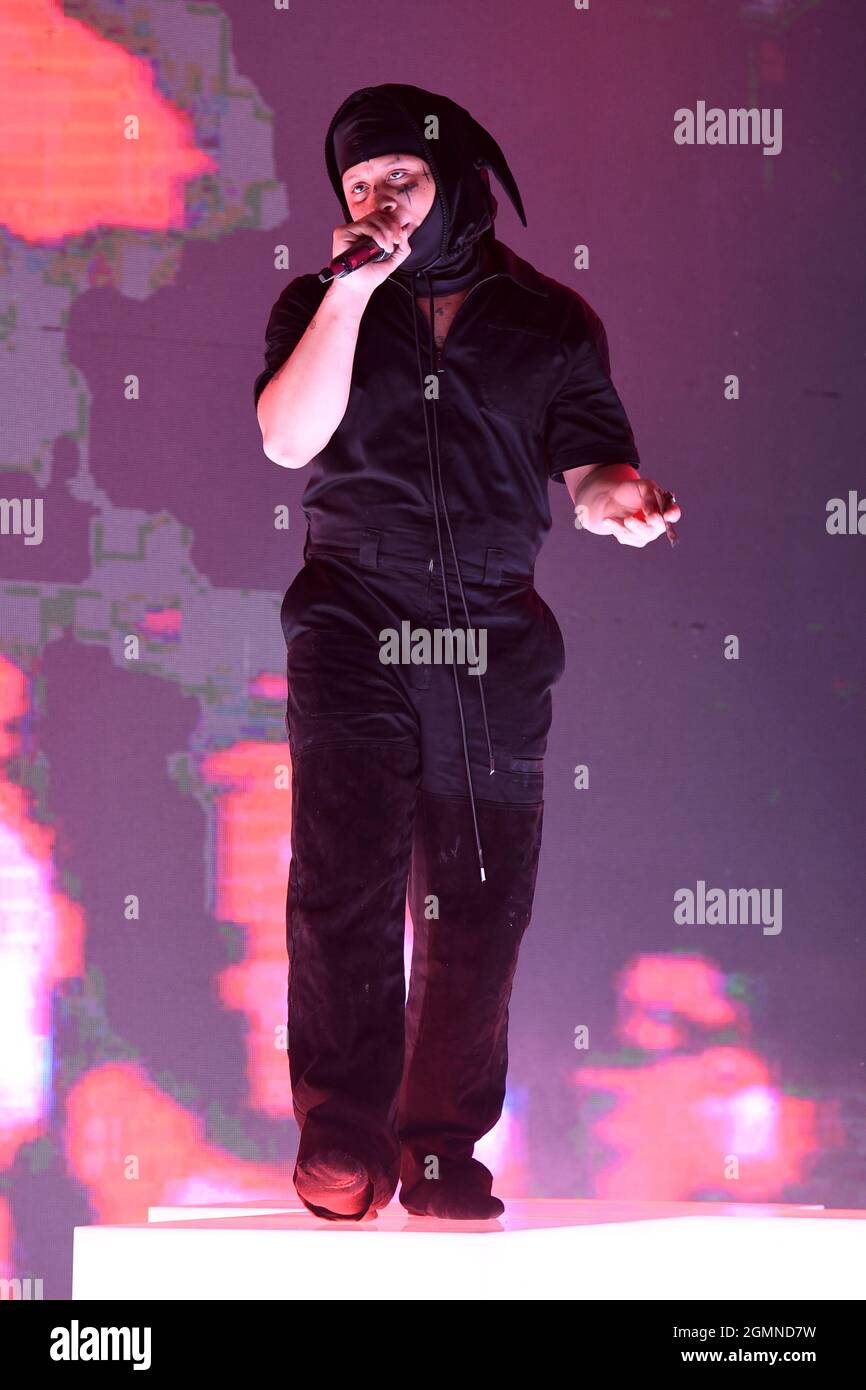 Fpl solar amphitheater miami hi-res stock photography and images - Alamy