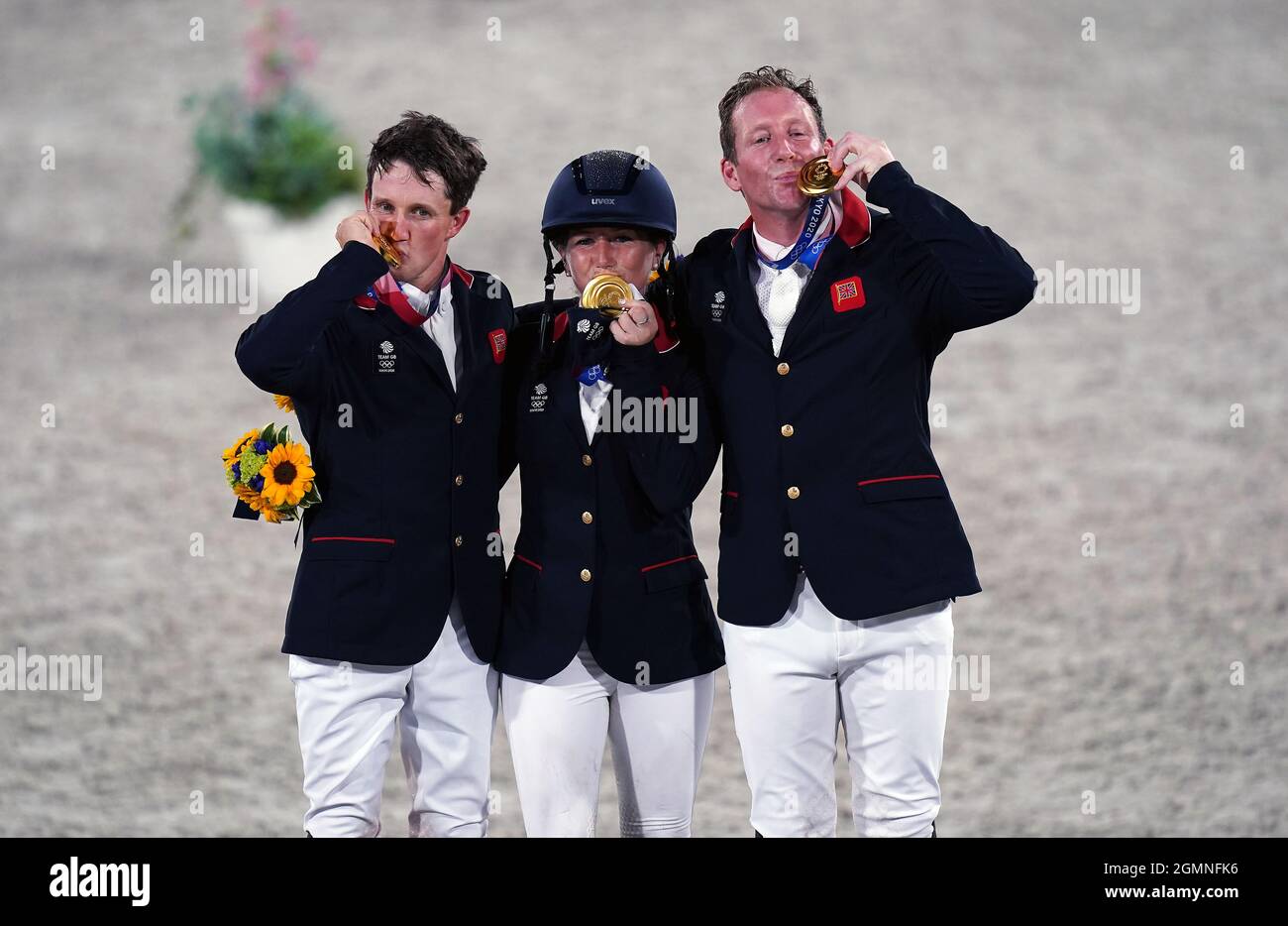 Laura collett tokyo hi-res stock photography and images - Alamy