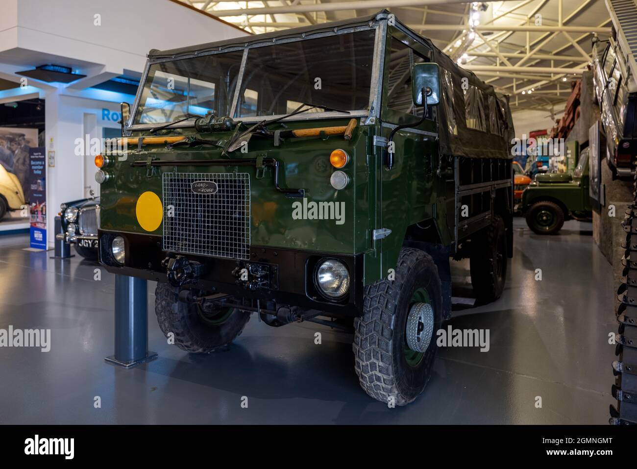 British army land rover hi-res stock photography and images - Alamy