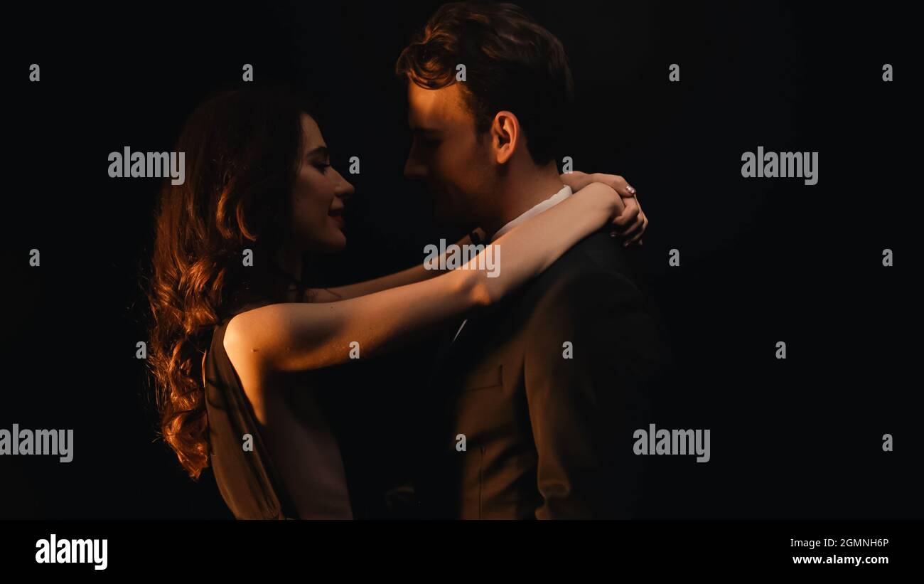 Young couple slow dancing hi-res stock photography and images - Alamy
