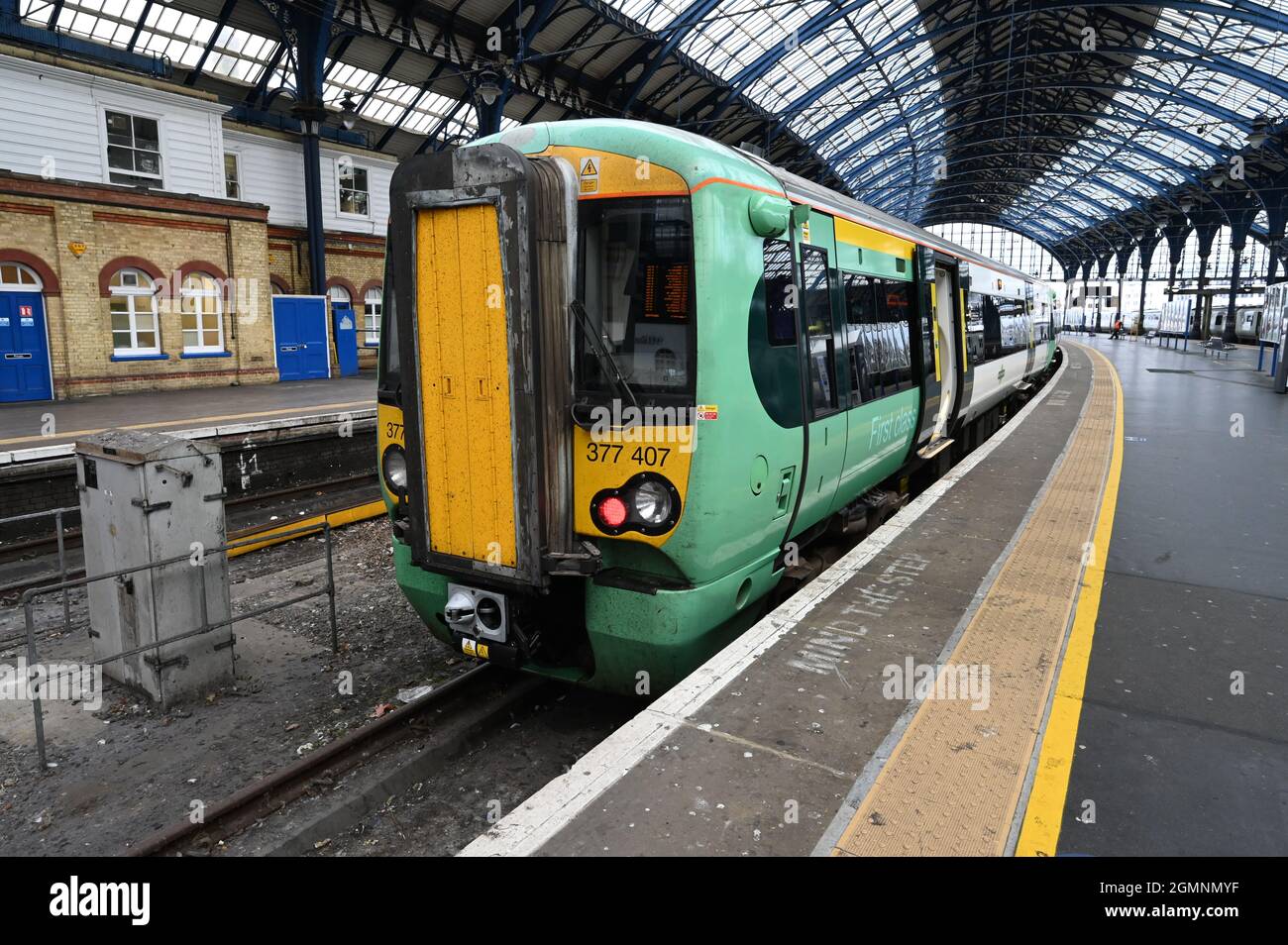 Inside brighton station hi-res stock photography and images - Alamy