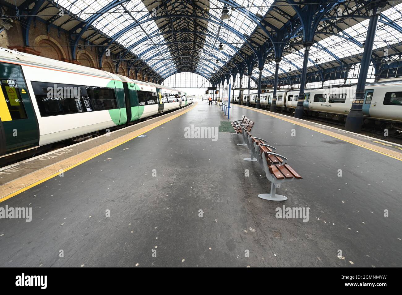 Rail strains hi-res stock photography and images - Alamy