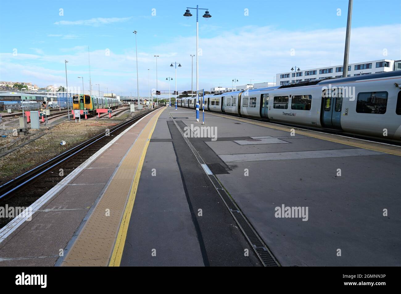 A class 700 locomotive at Brighton station Stock Photo - Alamy
