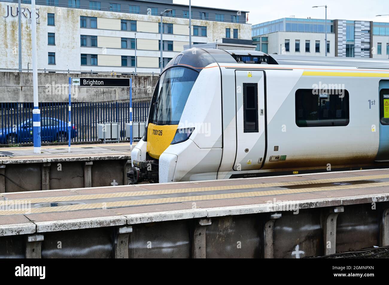 A class 700 at Brighton station Stock Photo - Alamy