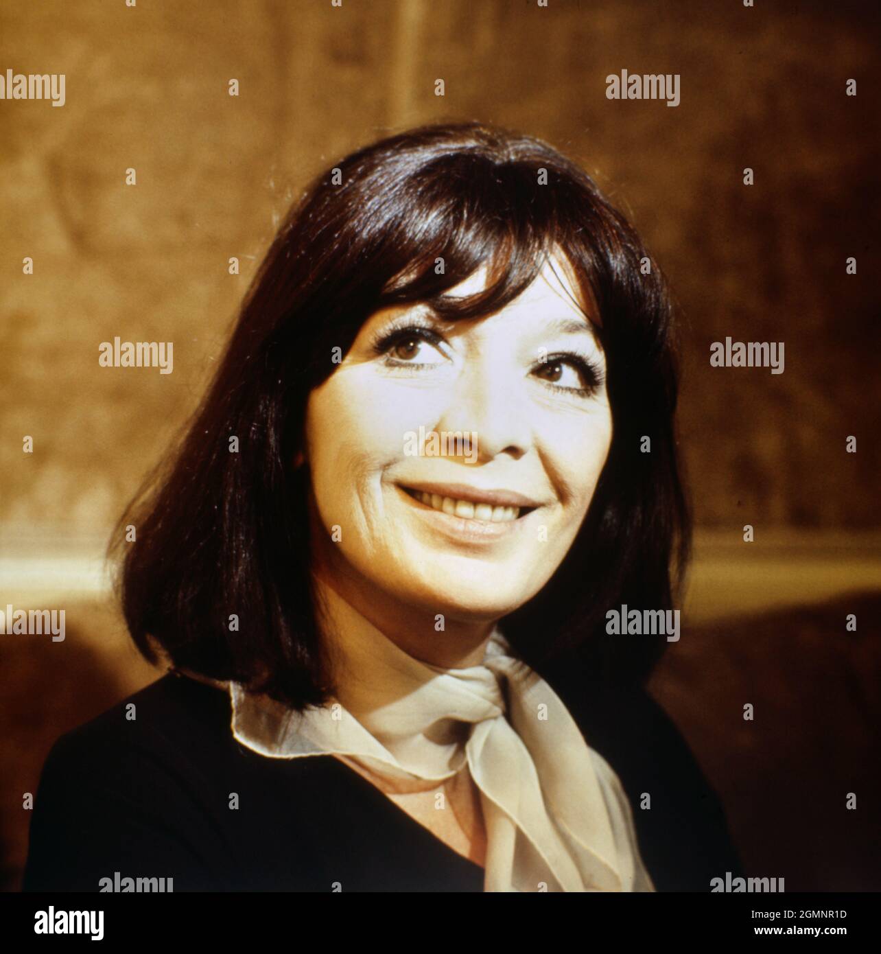 Juliette Greco, französische Chansonsängerin und Schauspielerin, bei ...