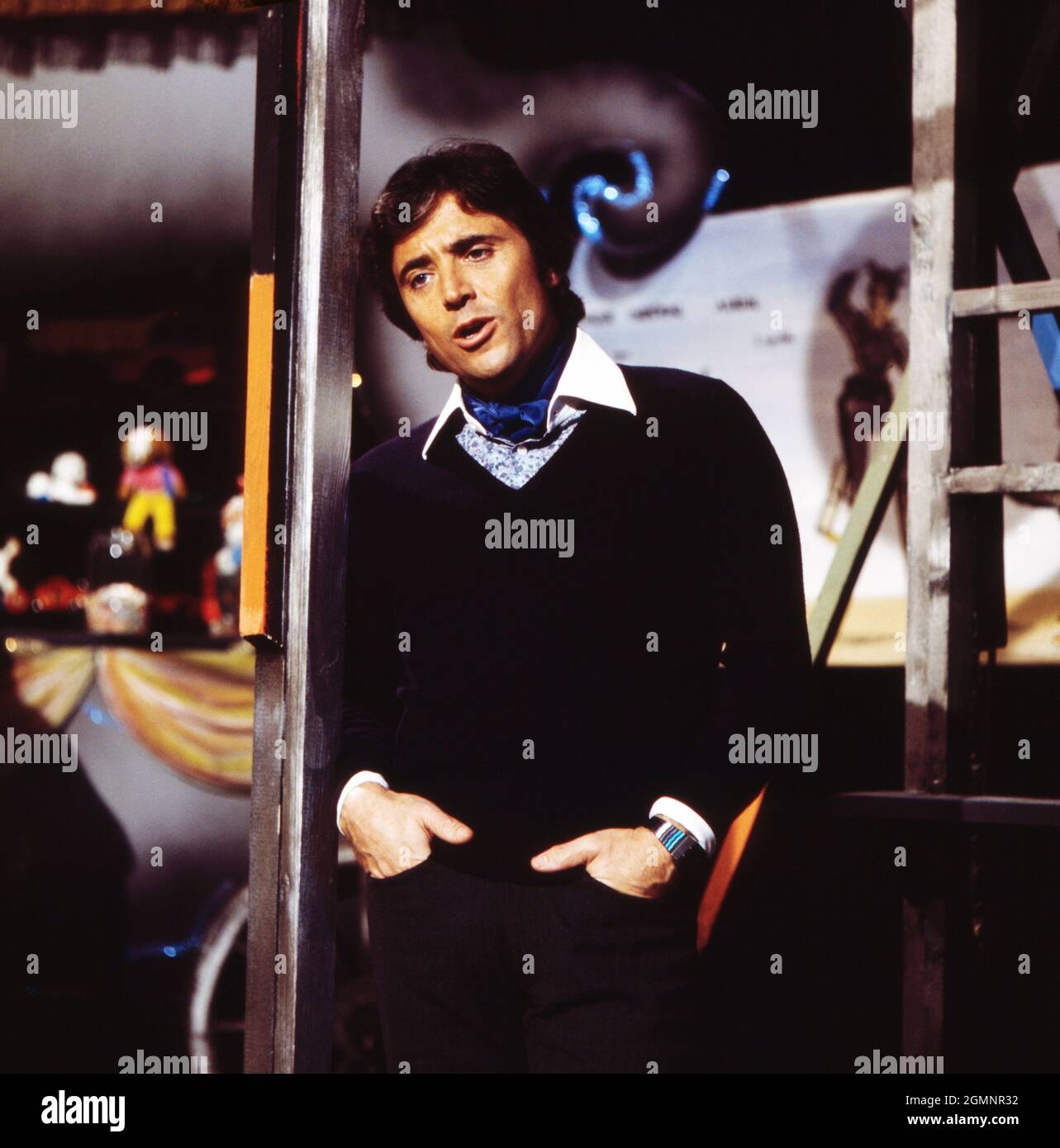 Sacha Distel, französischer Chansonnier, Jazzgitarrist und Komponist ...