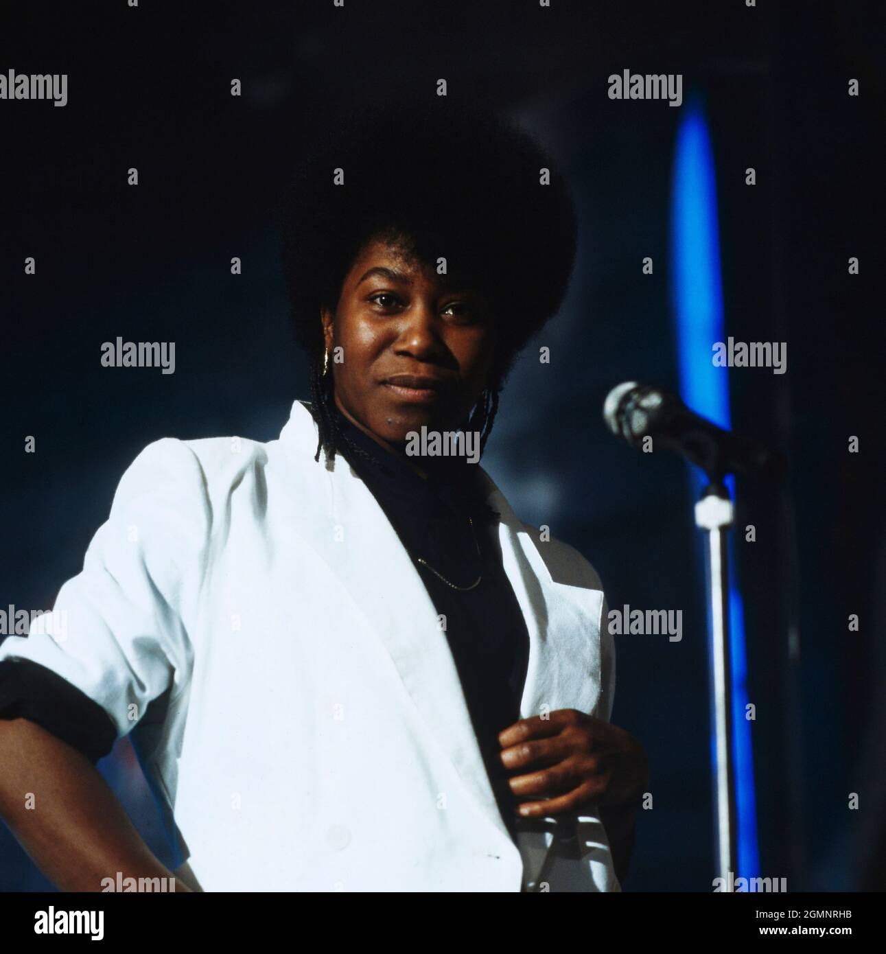 Joan armatrading 1980s hi-res stock photography and images - Alamy
