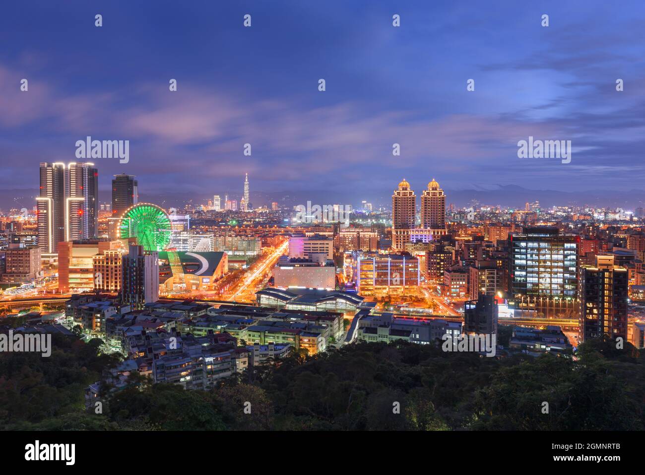 Taipei, Taiwan city skyline in the Xinyi District at twilight Stock ...