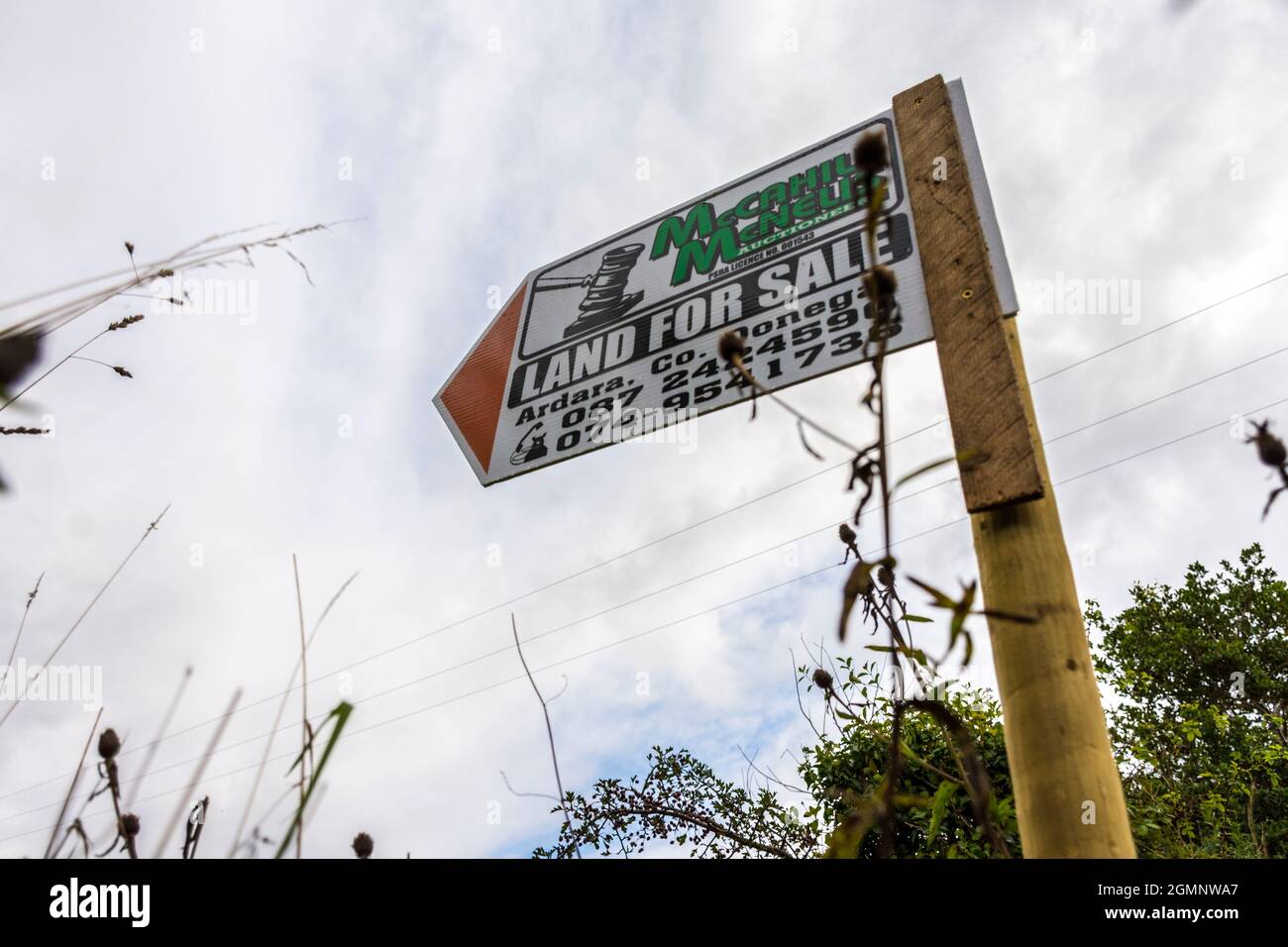 Planning permission and signage hi-res stock photography and images - Alamy