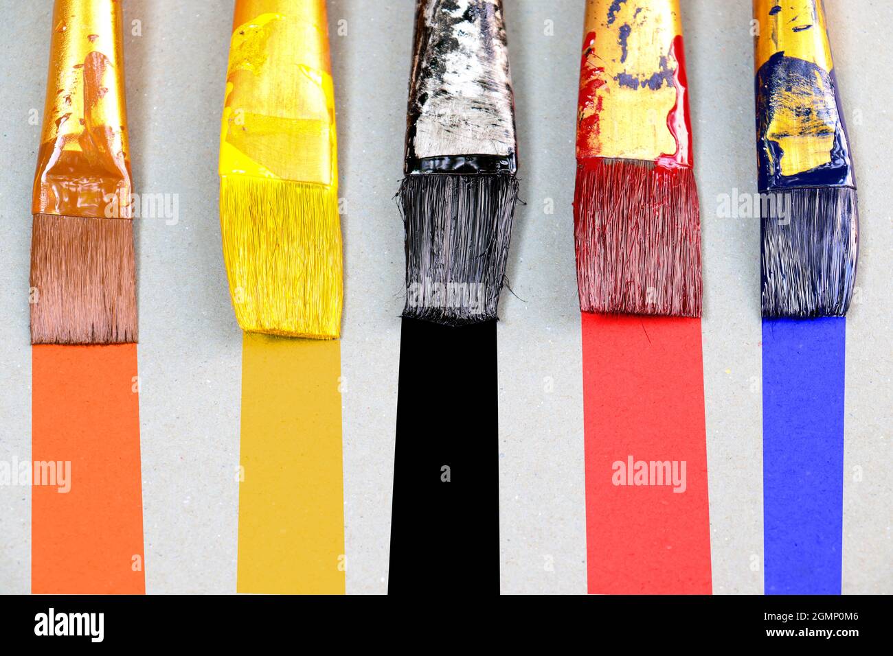 Types of brushes hi-res stock photography and images - Alamy