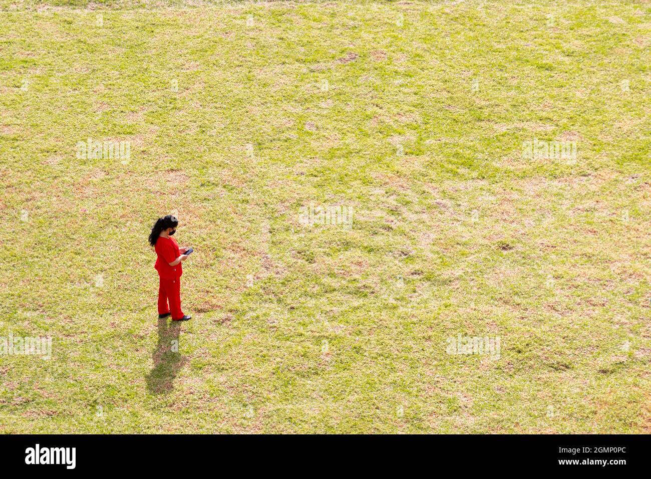 Wearing red clothes hi-res stock photography and images - Alamy
