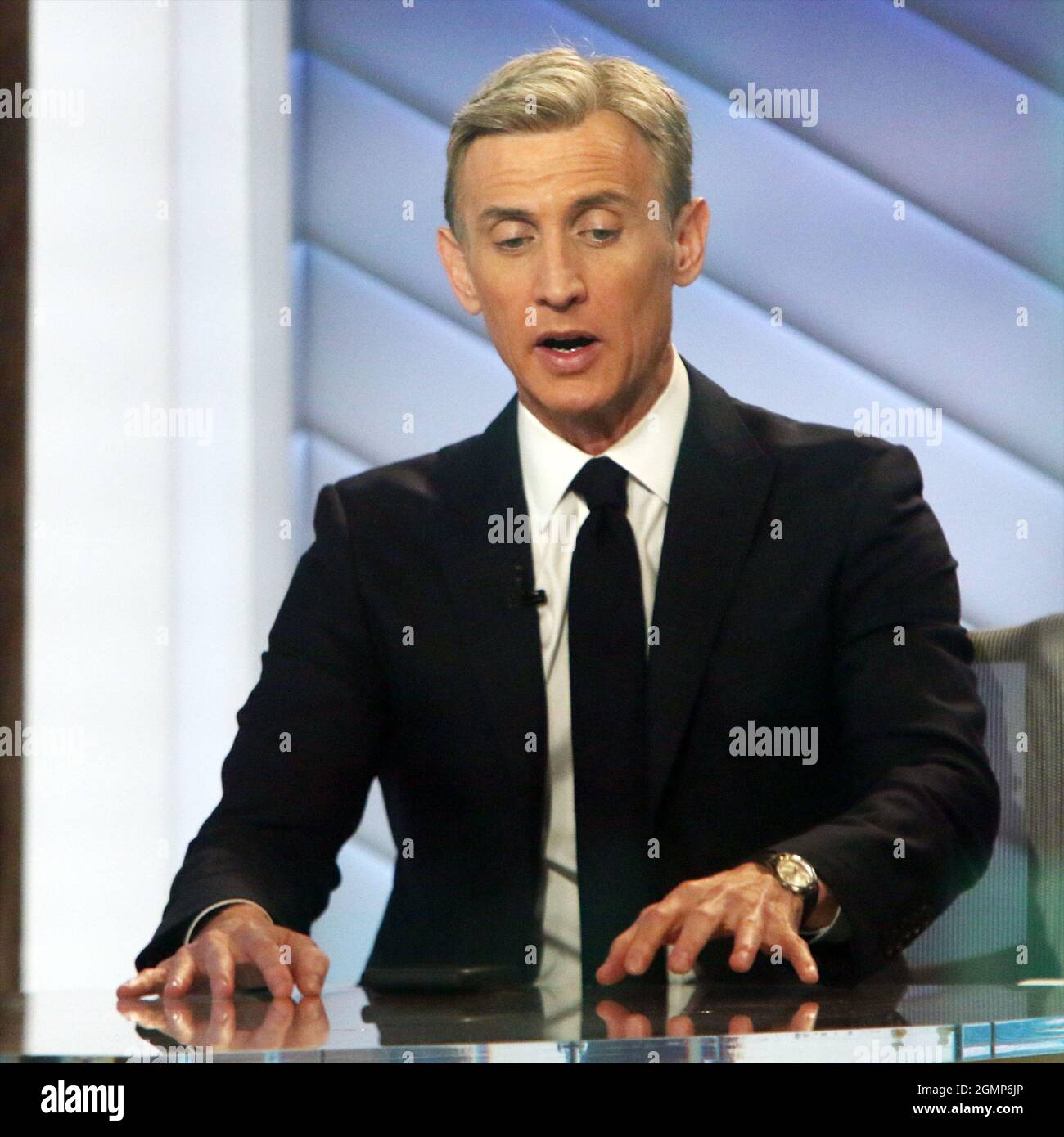 New York - NY - 20210826 Good Morning America hosts on set preparing ...