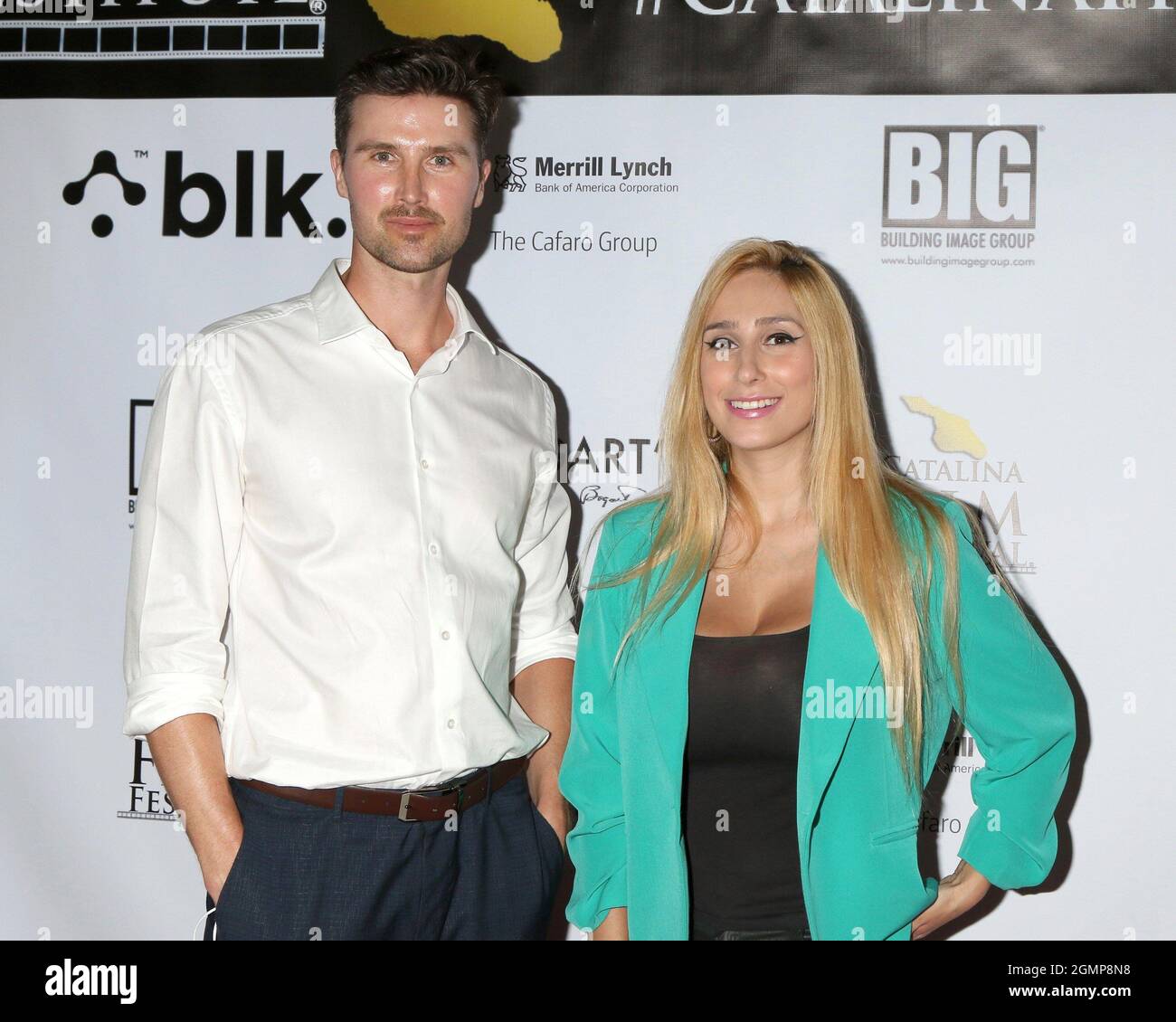 Gilly beach hi-res stock photography and images - Alamy