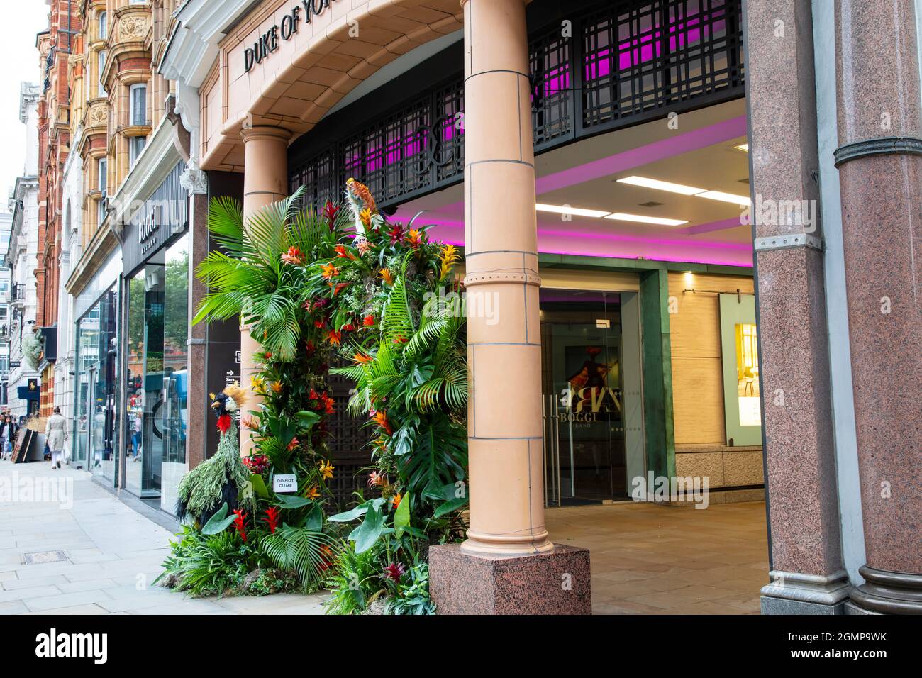 Kings square city of york england hi-res stock photography and images ...