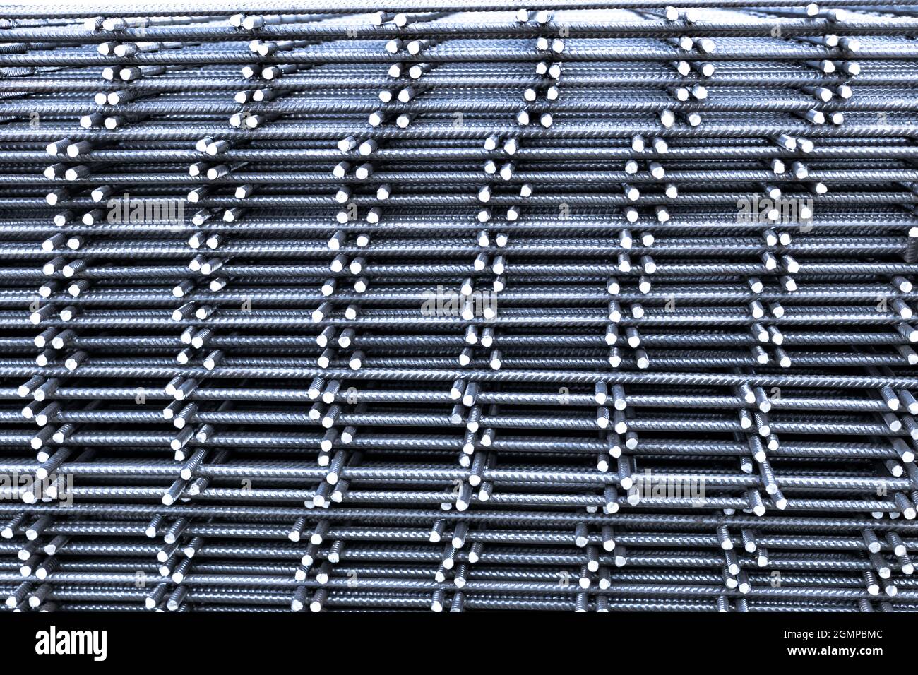 close-up view of a steel reinforcing lattice Stock Photo - Alamy