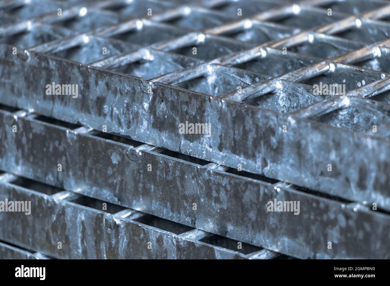 Floor grating hi-res stock photography and images - Alamy