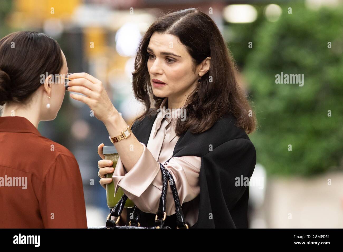 Dead ringers rachel weisz hi-res stock photography and images - Alamy