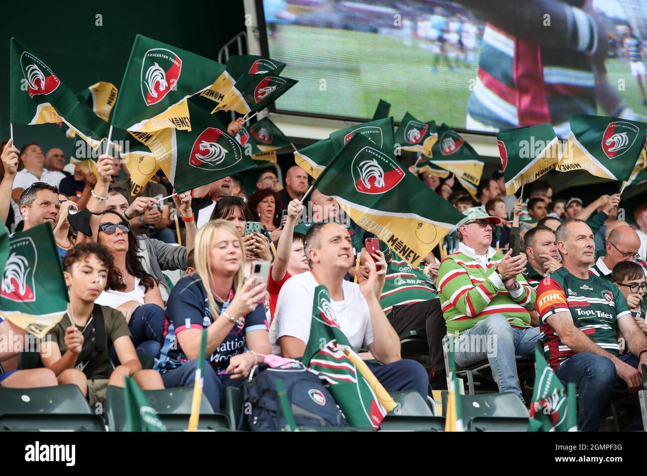 18.9.2021 Leicester, England. Rugby Union. Supporters waving the ...