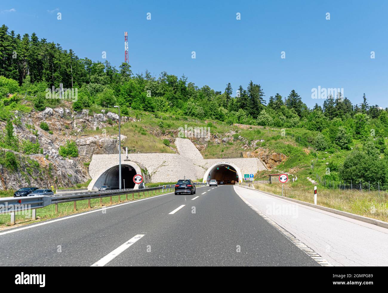 Road tunel background nature speed hi-res stock photography and images ...