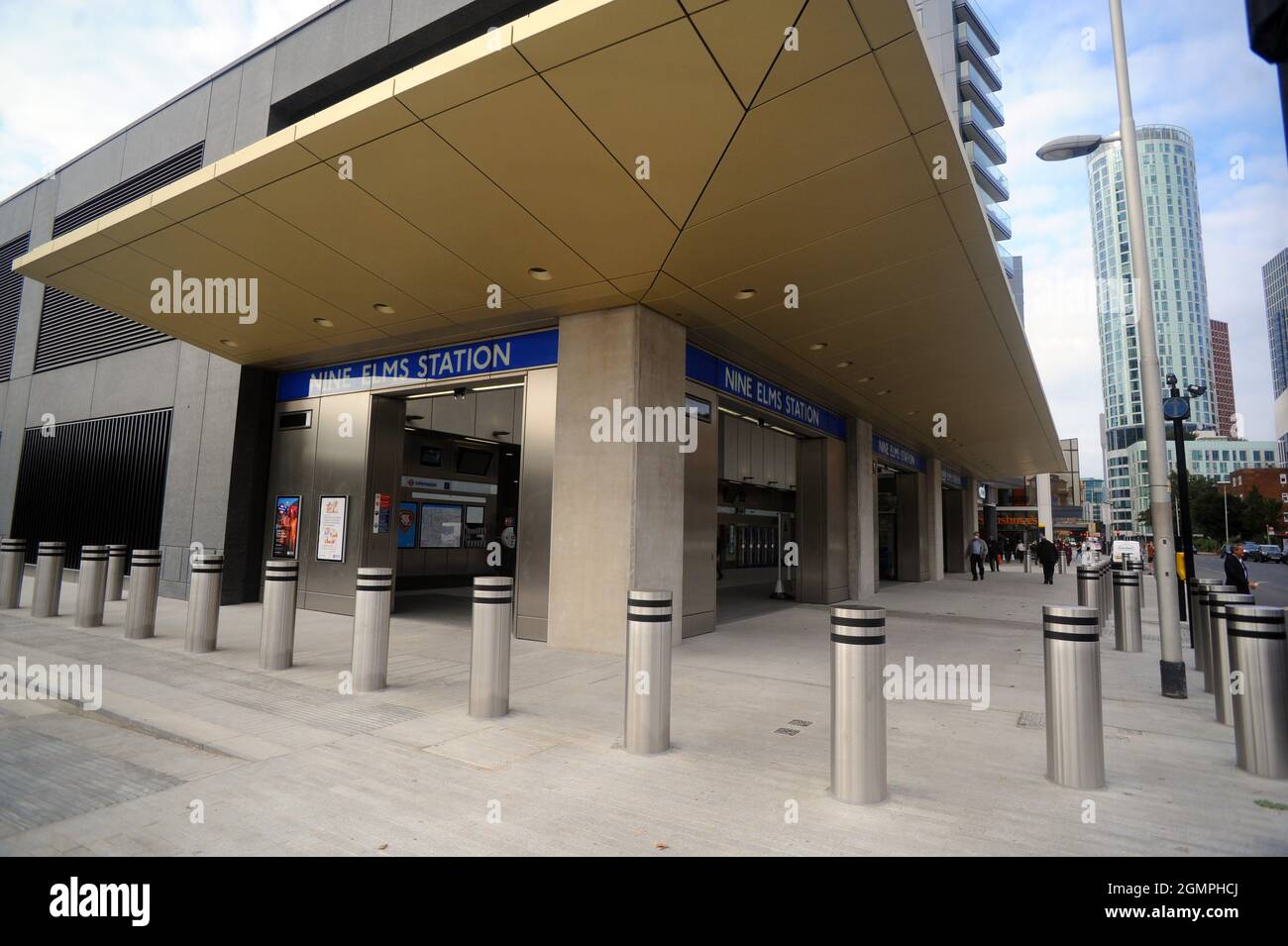 London, UK. 20th Sep, 2021. Nine Elms underground tube station on the ...
