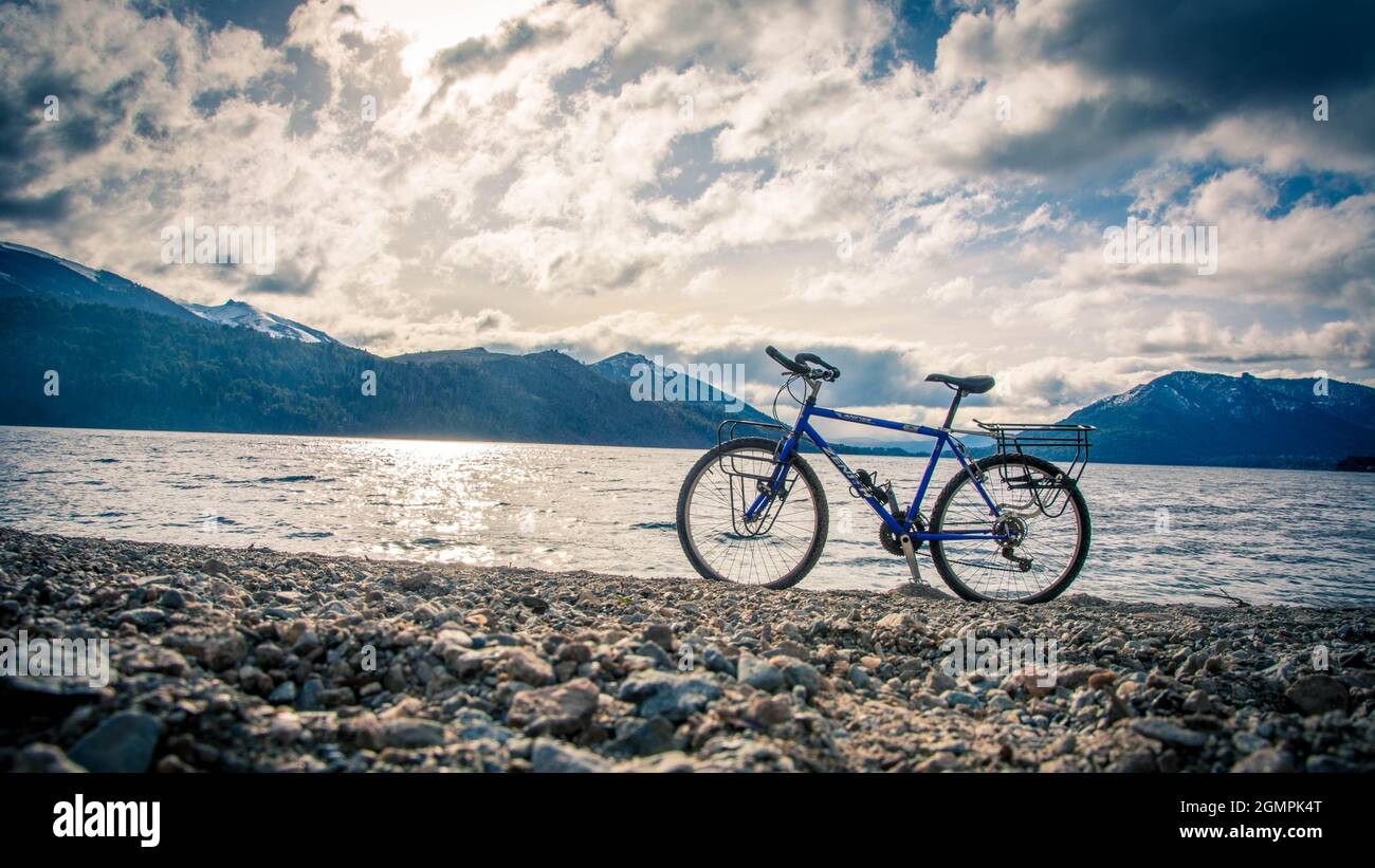 Paisajes vertical hi-res stock photography and images - Alamy