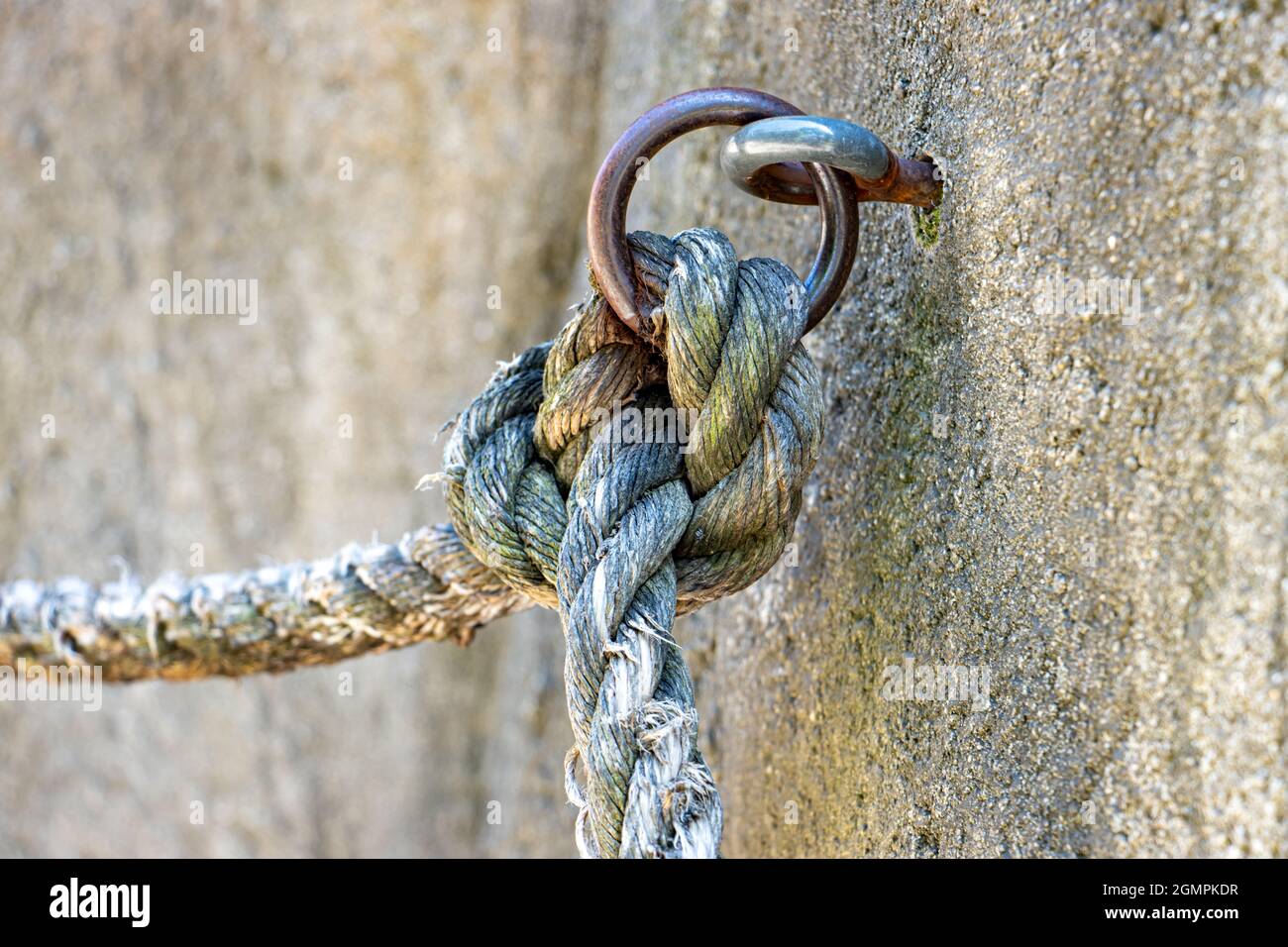 Rope handrail hi-res stock photography and images - Alamy