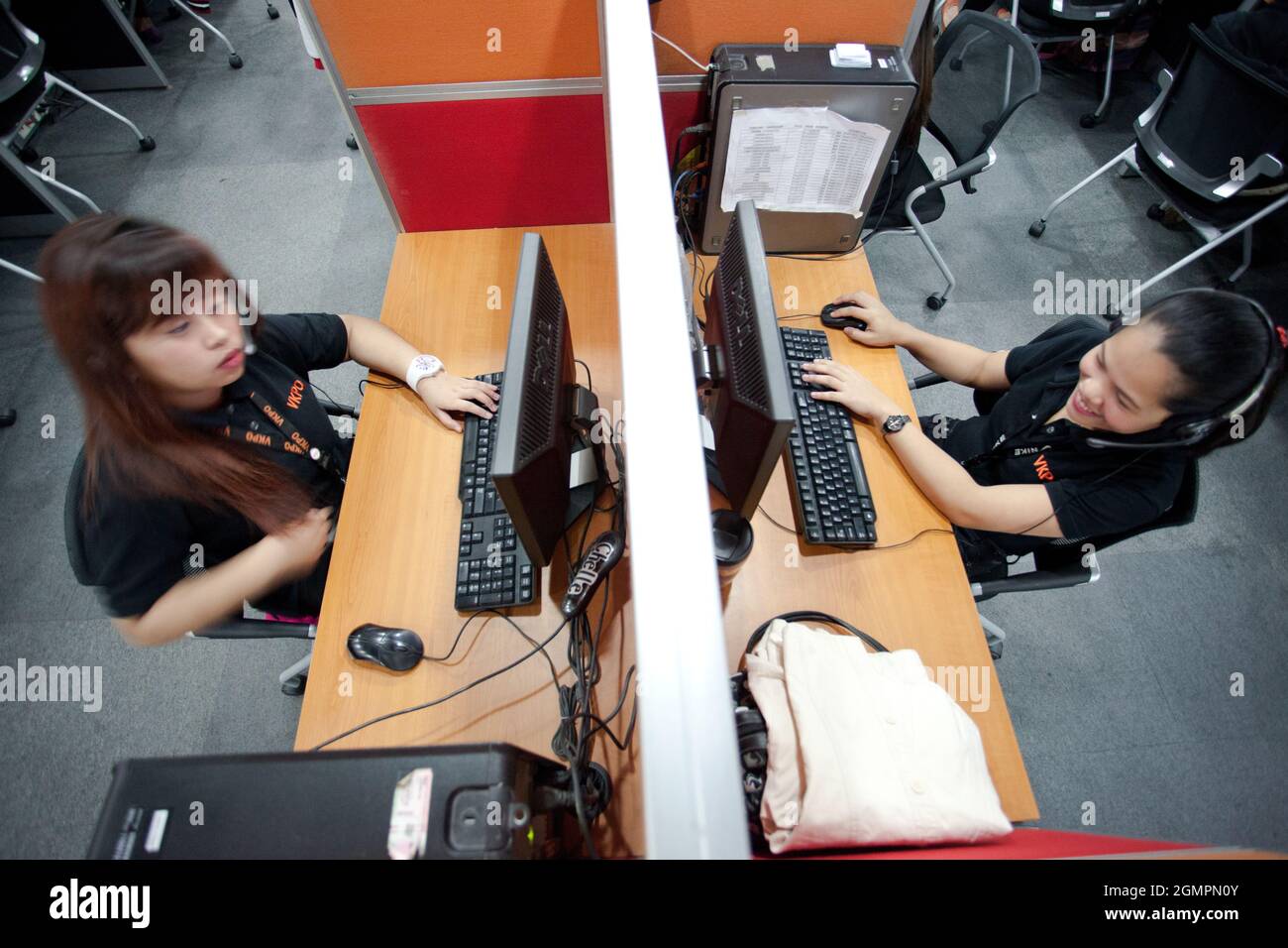 Customer Service Representatives at the Visaya Knowledge Process ...