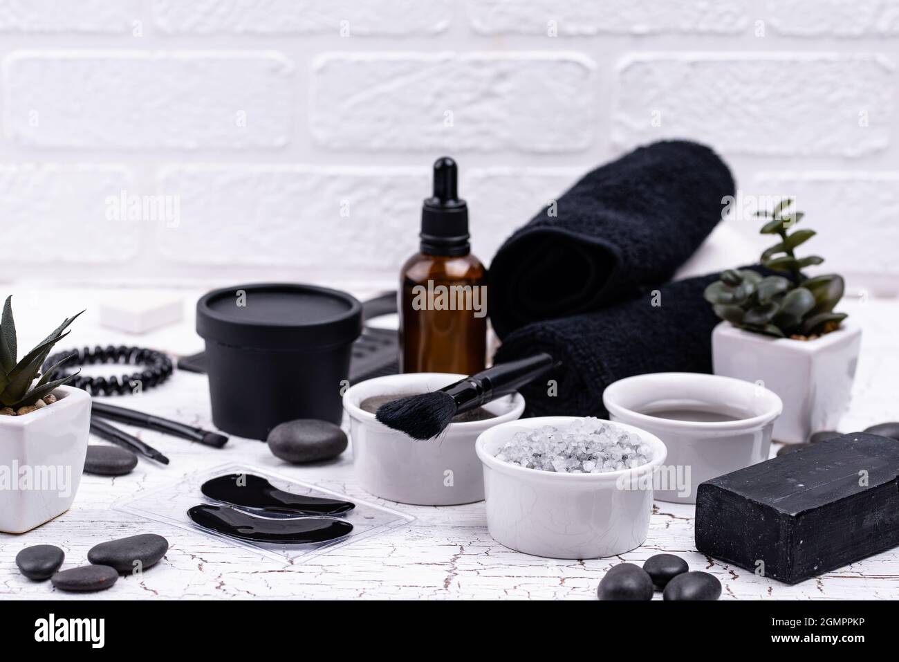 Set of black charcoal detox cosmetics Stock Photo - Alamy