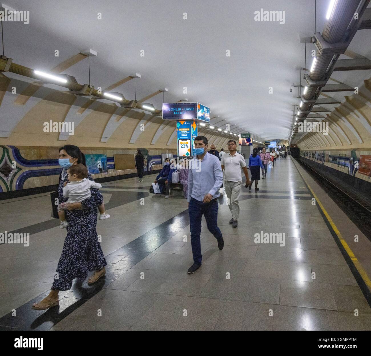 Tashkent metro, Uzbekistan Stock Photo - Alamy
