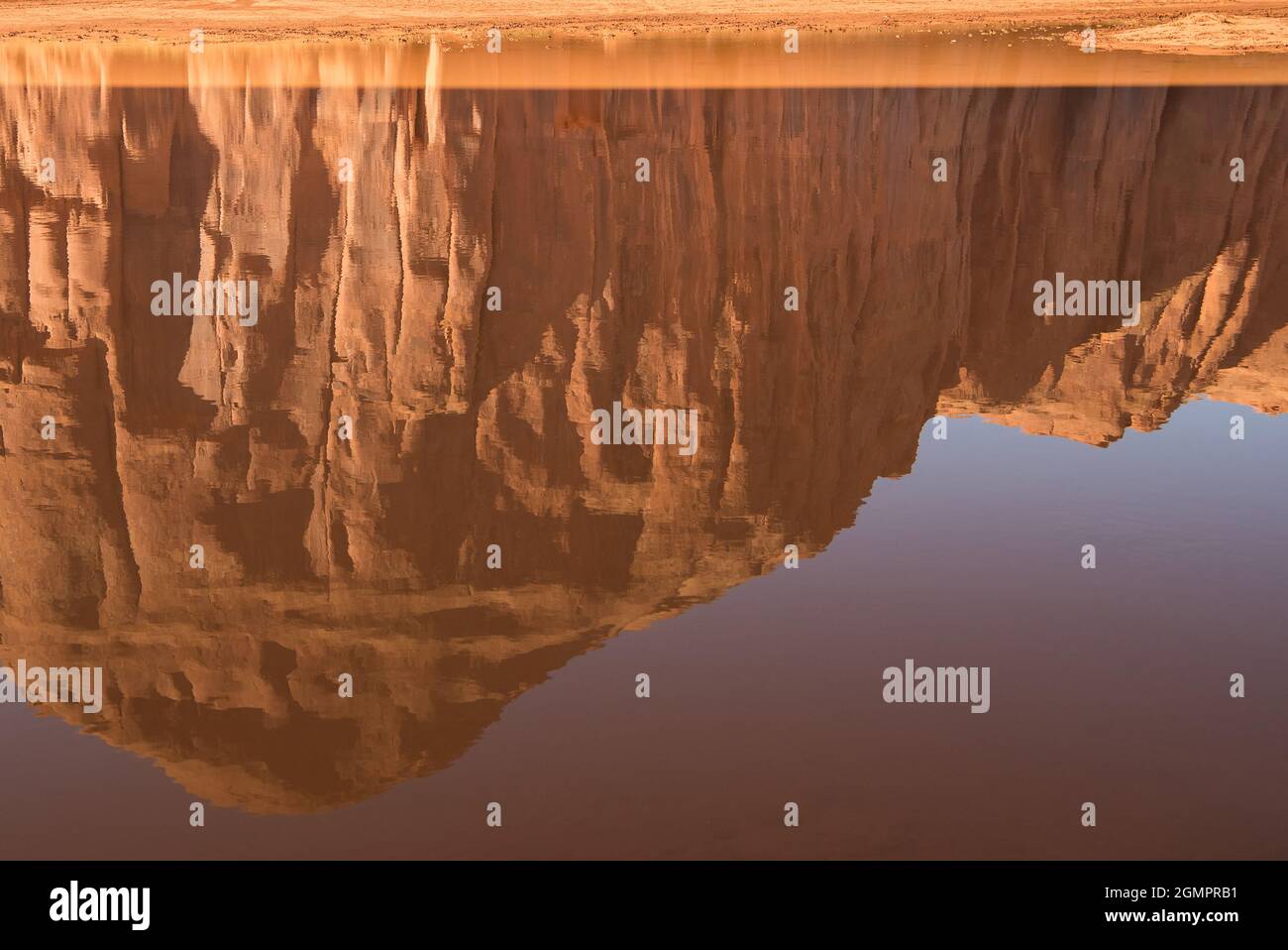 Utah Monument Valley red rock water reflection Stock Photo - Alamy