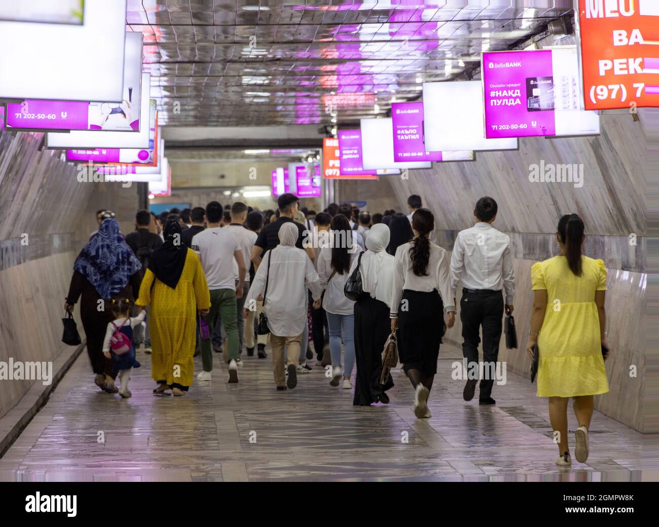 Tashkent metro, Uzbekistan Stock Photo - Alamy