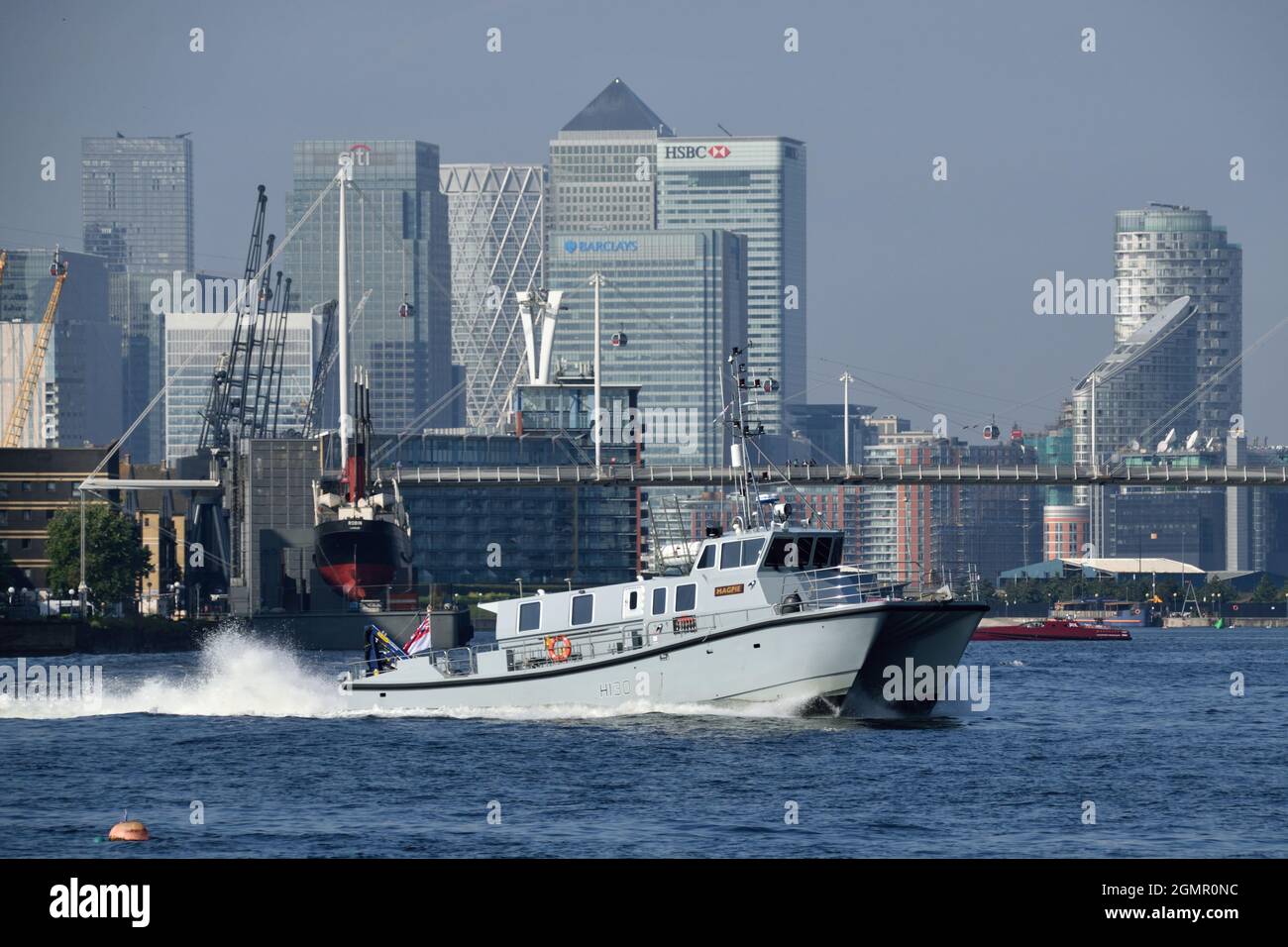 Royal Navy survey vessel HMS MAGPIE undertaking a demonstration in ...