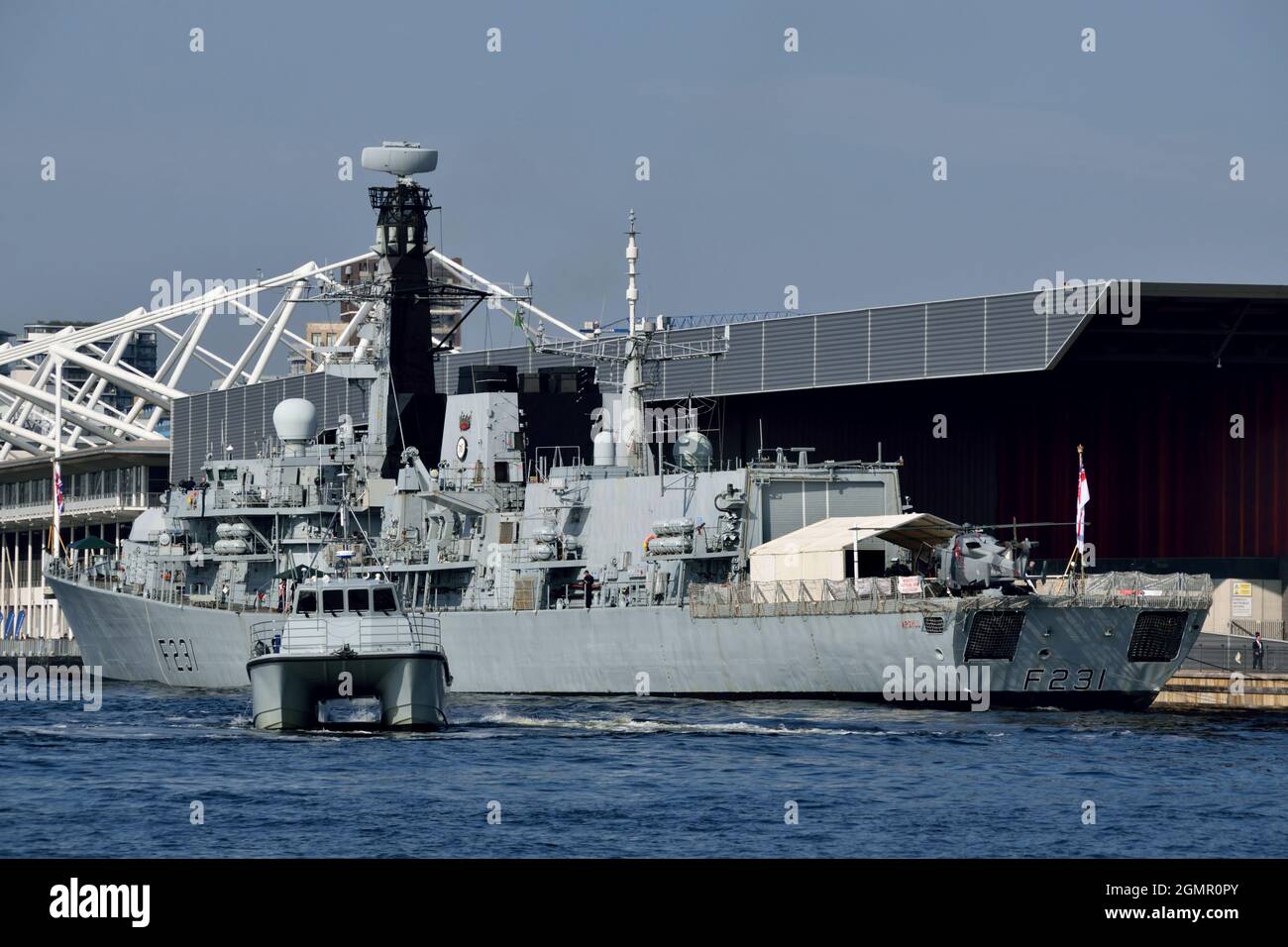 Royal Navy survey vessel HMS MAGPIE undertaking a demonstration in ...